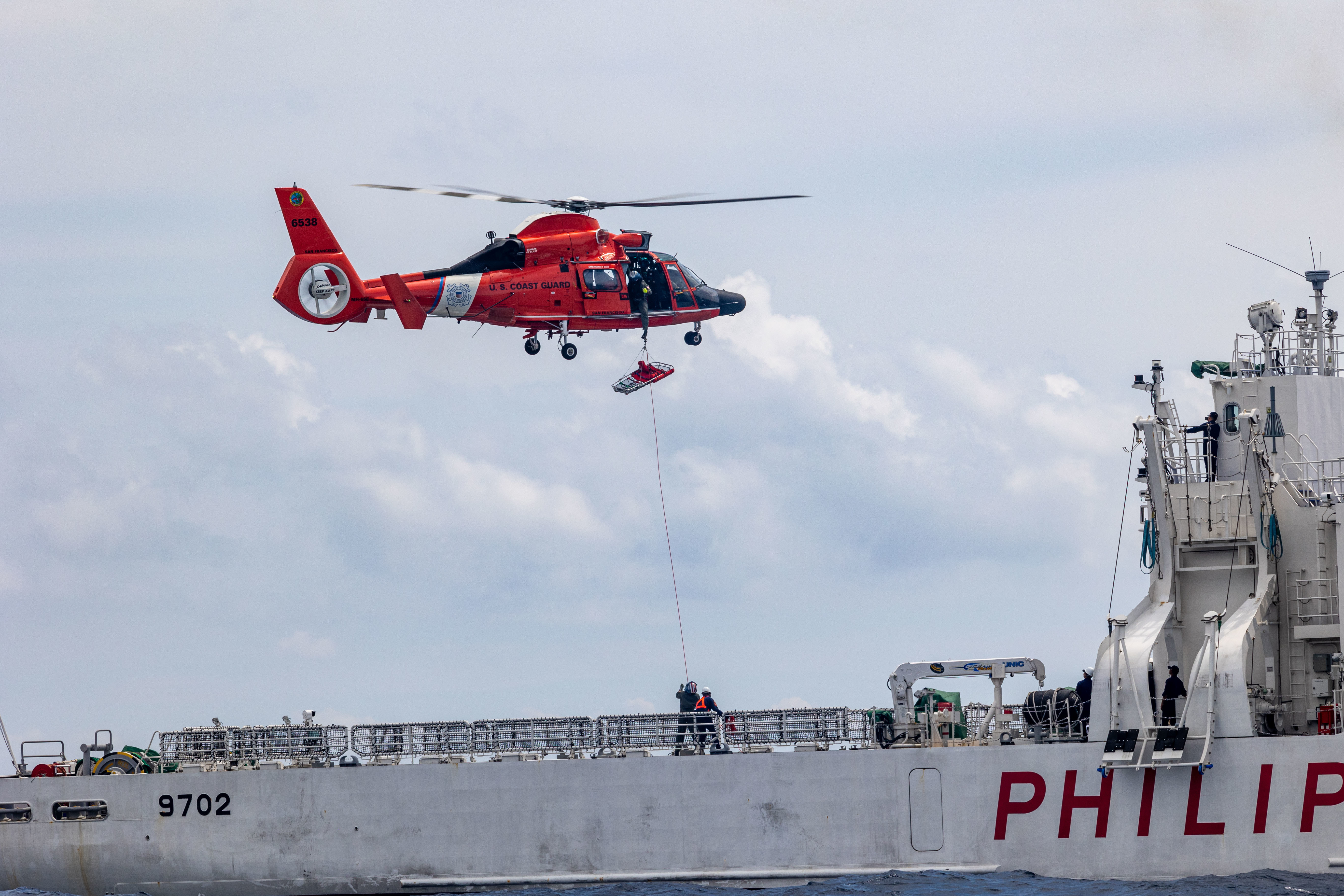 U.S. and Philippine Coast Guards conduct bilateral search and rescue ...