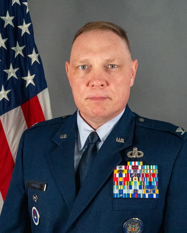 Colonel James A. Hudnell, 11th Wing Deputy Commander > Joint Base ...