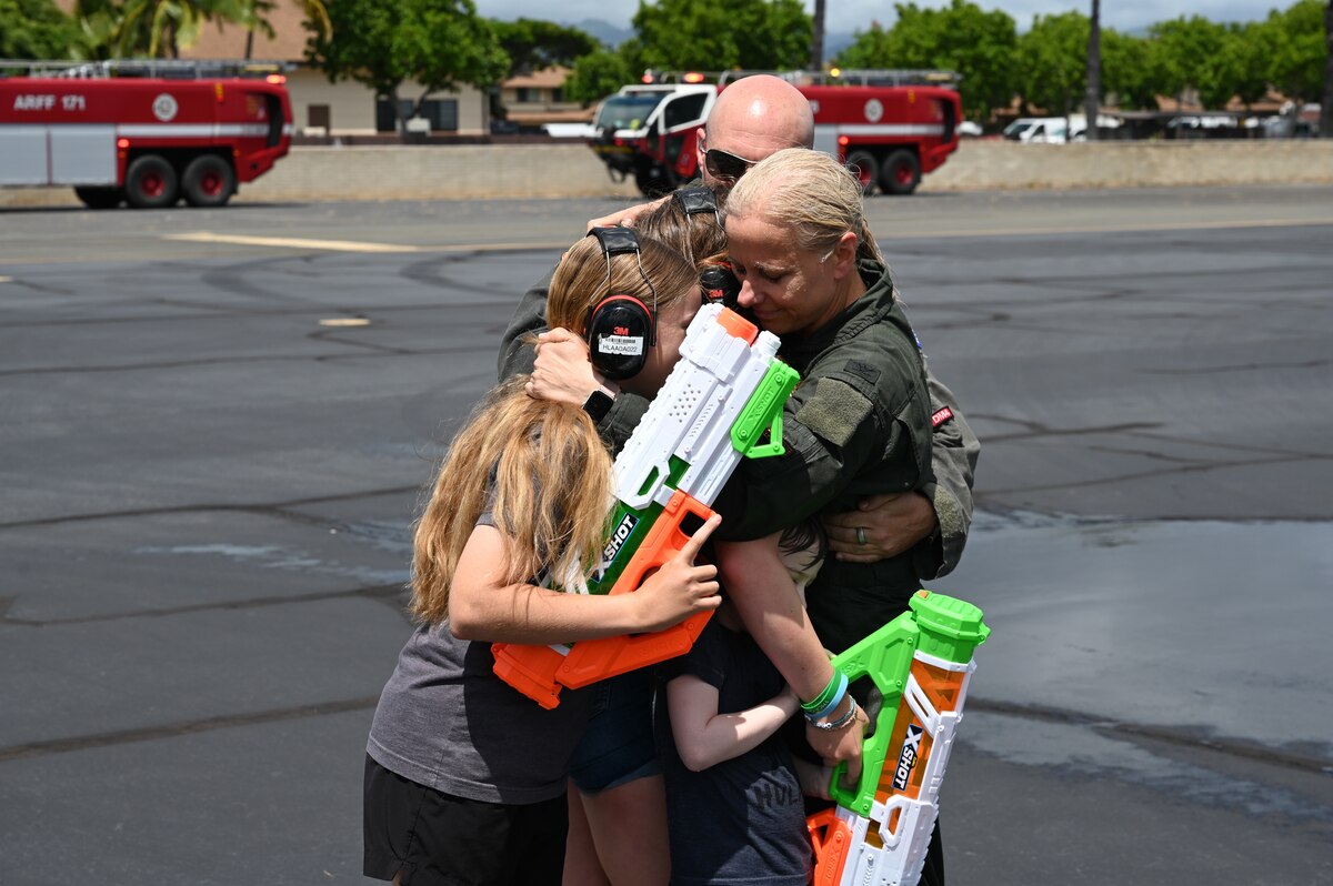 Col. Michele Lo Bianco Fini-Flight as 15th Wing commander > 15th Wing ...