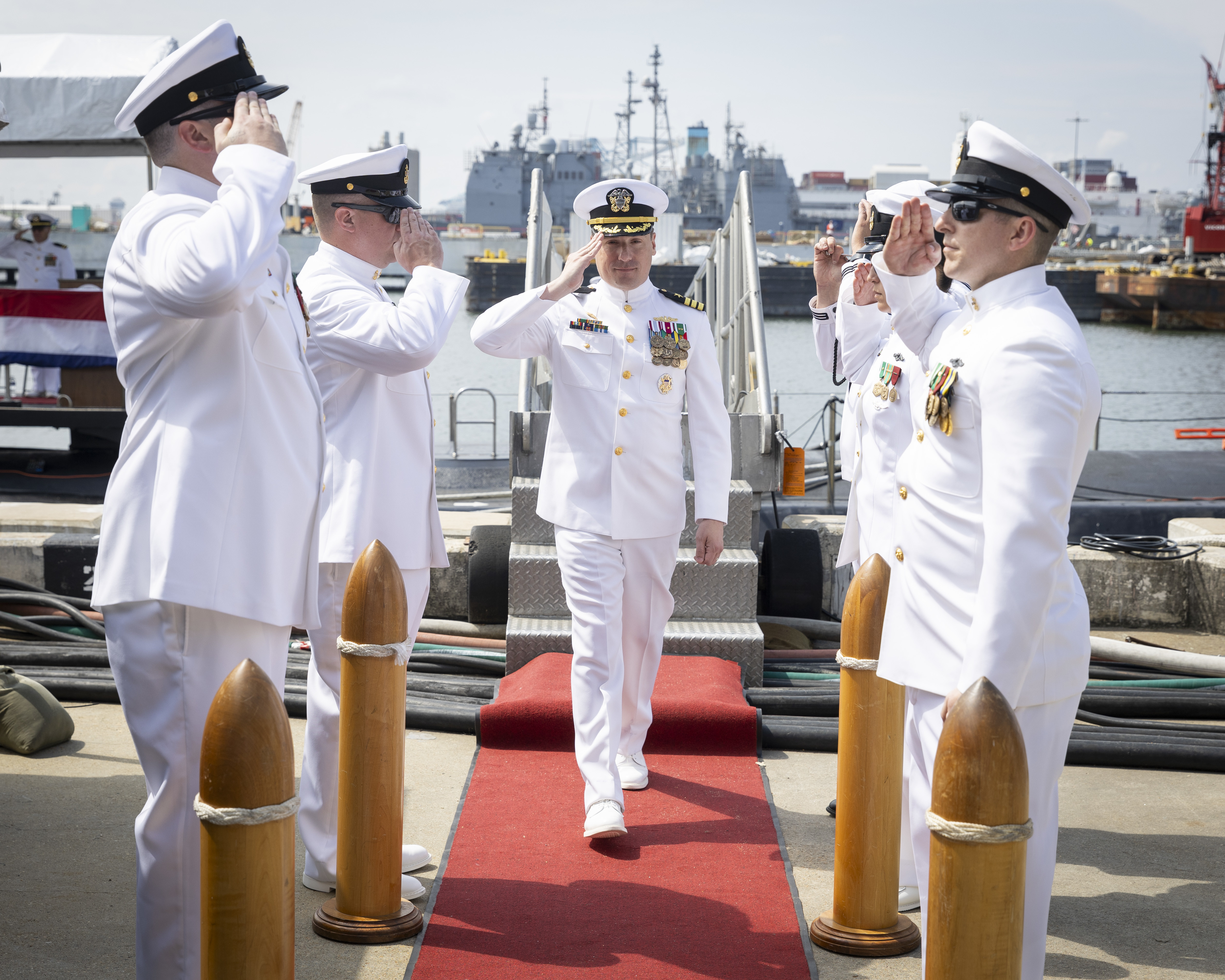 USS Washington Conducts Change of Command > United States Navy > News ...