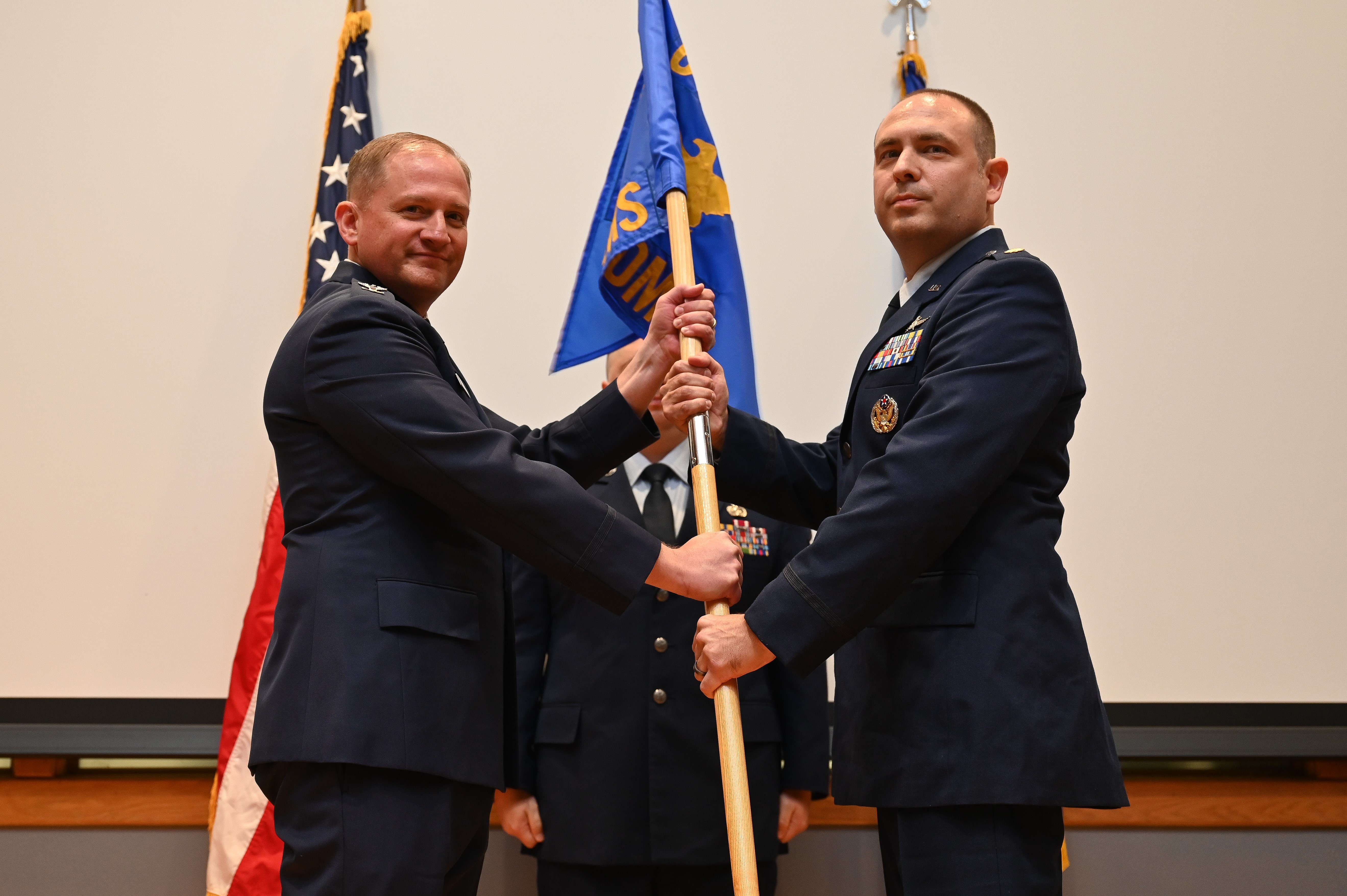616th Air Communication Squadron welcomes new commander > Sixteenth Air ...