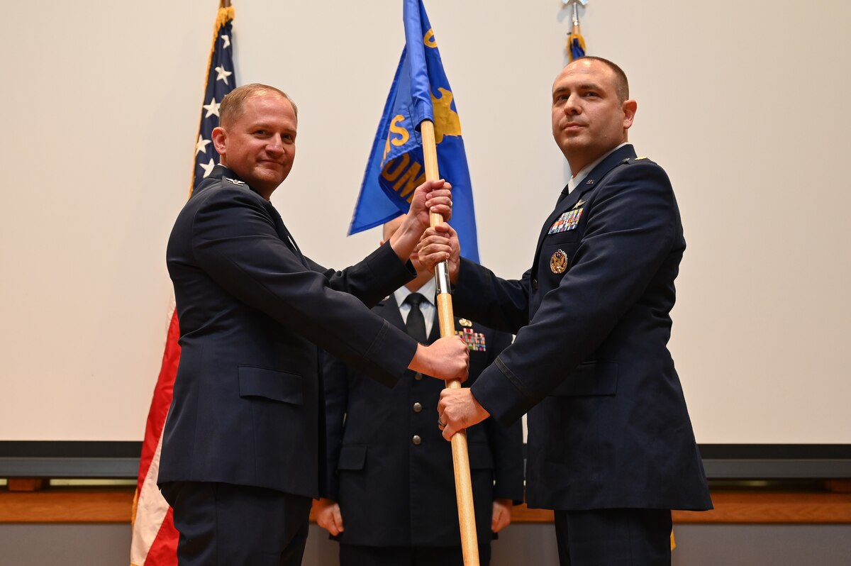 616th Air Communication Squadron welcomes new commander > Sixteenth Air ...