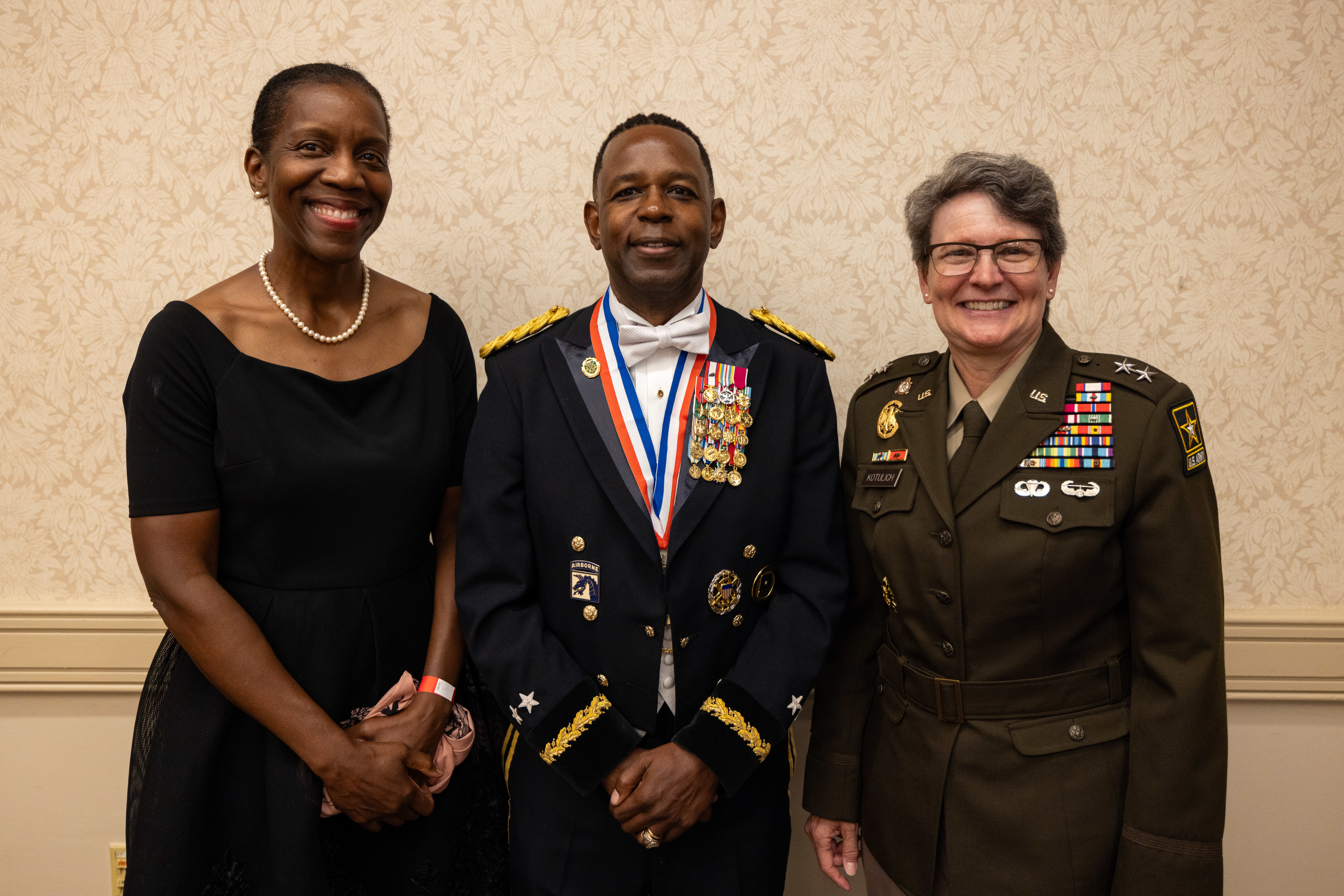 PHOTO GALLERY: Retired Army Reserve major general receives President's ...