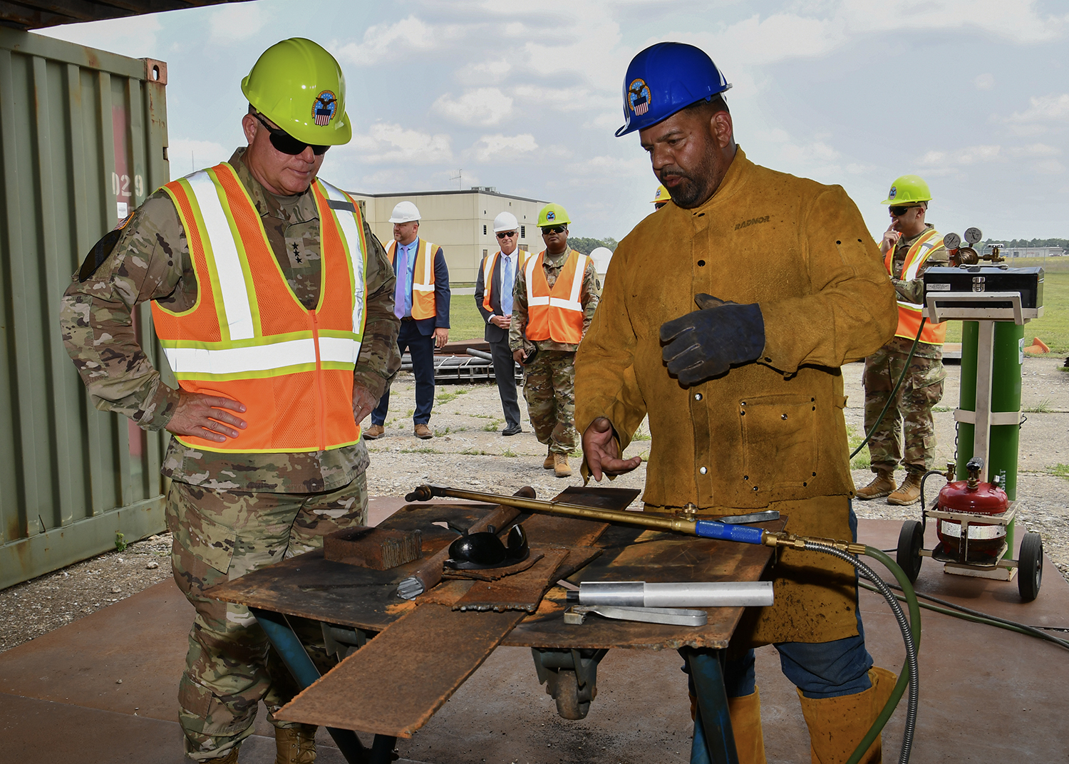 Agency director outlines DLA’s direction during Battle Creek trip ...