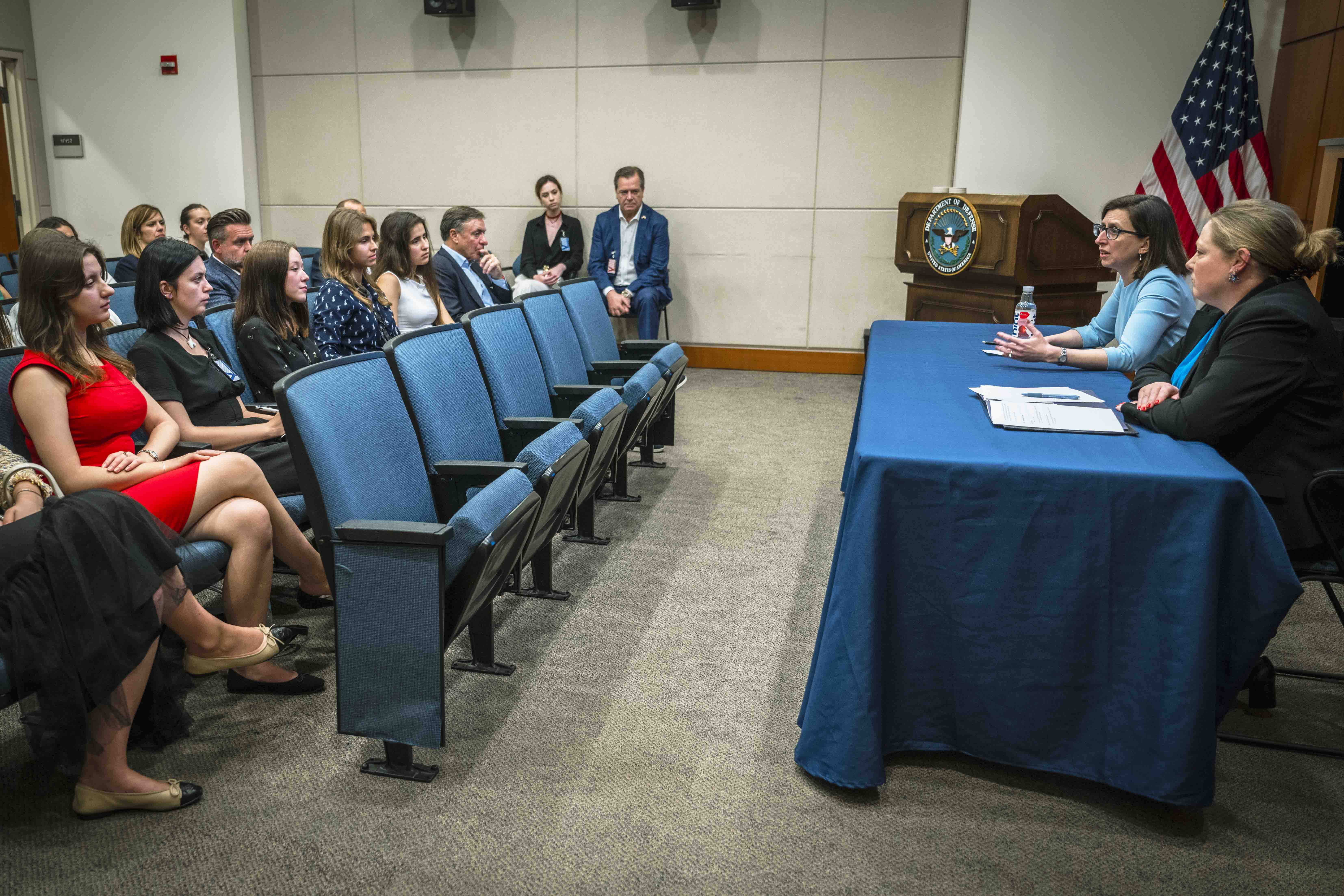 Pentagon Visit Gives Ukrainian University Students Insight Into U.S ...