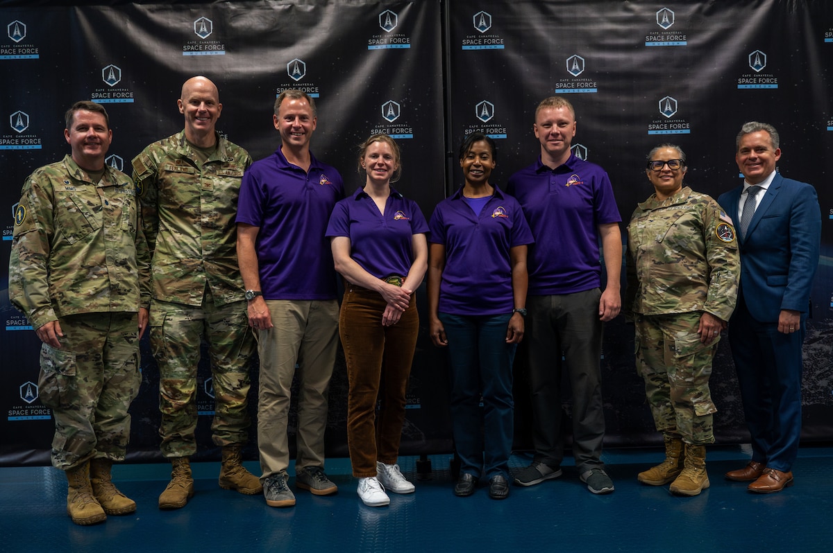 USSF astronaut, team meet launch-supporting service members > United ...