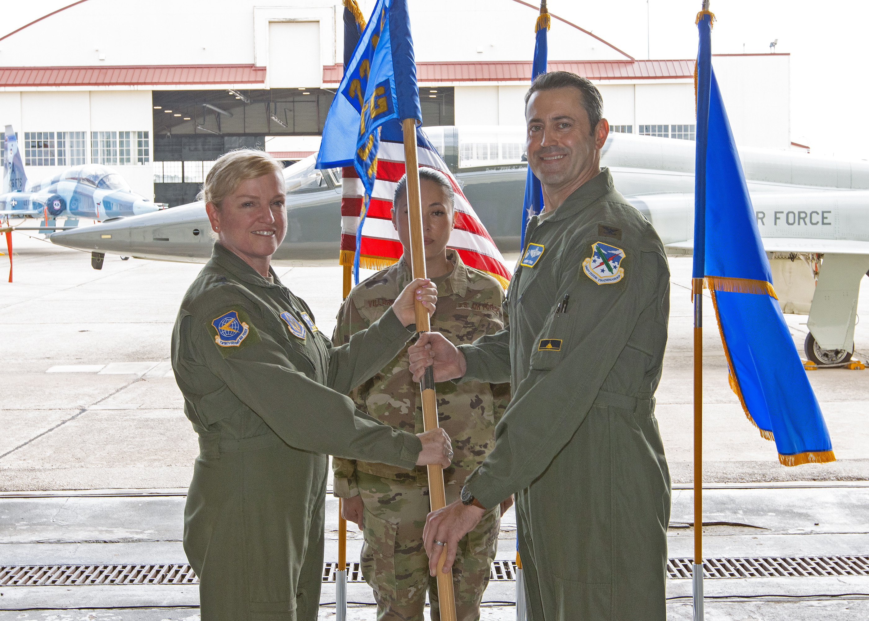 Straw assumes command of 340th FTG > 12th Flying Training Wing ...
