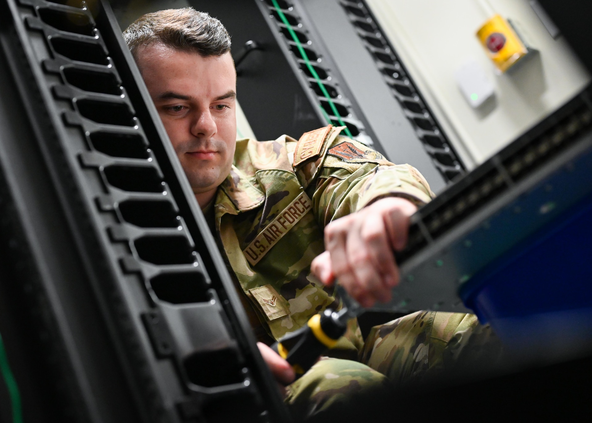 Equipment Lifecycle Tracker > DINFOS Pavilion > Template