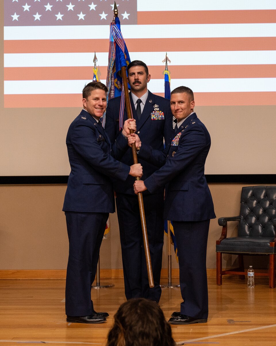47th Operational Support Squadron welcomes new commander > Laughlin Air Force Base > Display