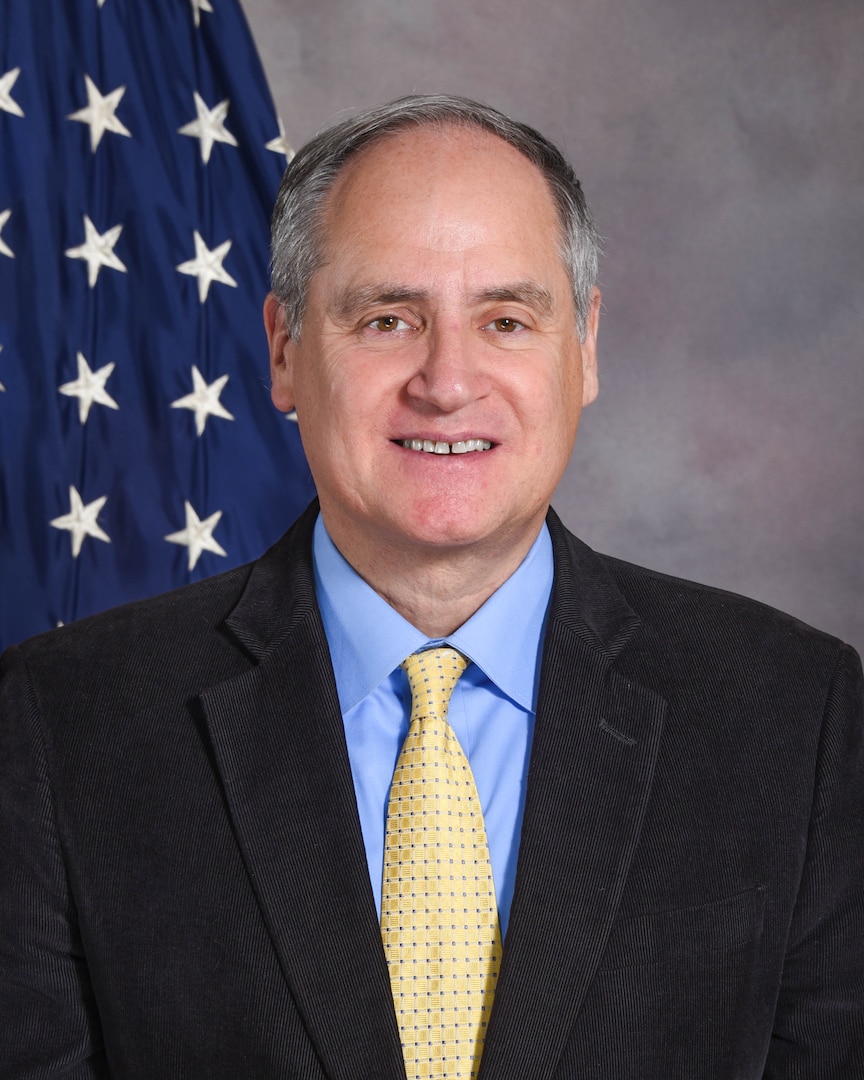 Dr. Steven Bloom > The Eisenhower School > Leader-Bio