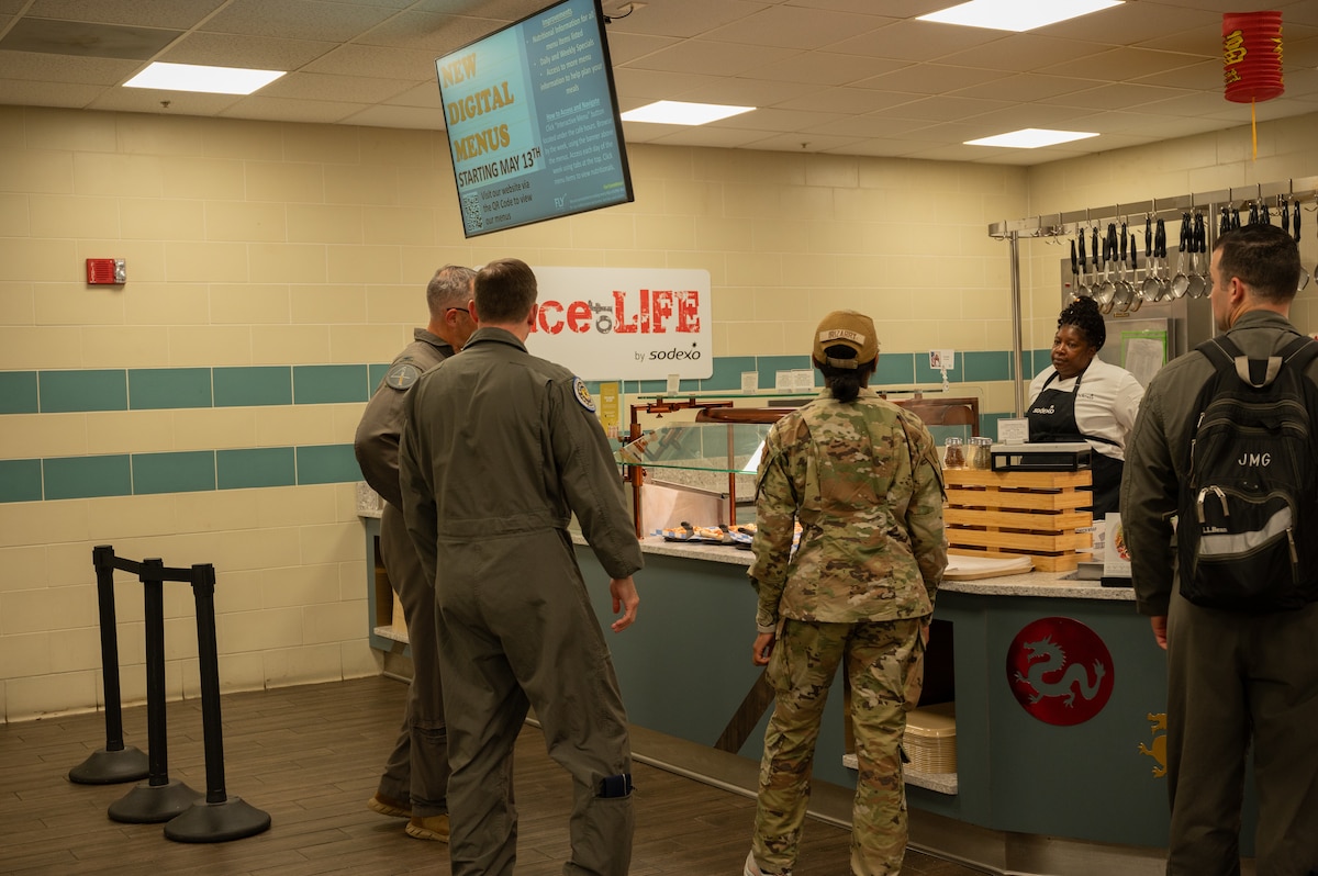 15th Air Force leadership visits SJAFB > Seymour Johnson Air Force Base ...