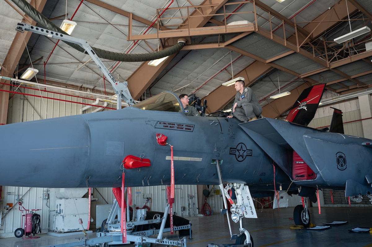 15th Air Force leadership visits SJAFB > Seymour Johnson Air Force Base ...