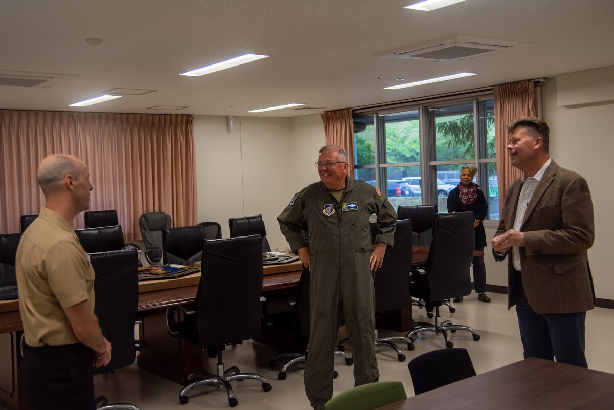 USFJ, 5th Air Force commander visits Misawa Air Base > Misawa Air Base ...