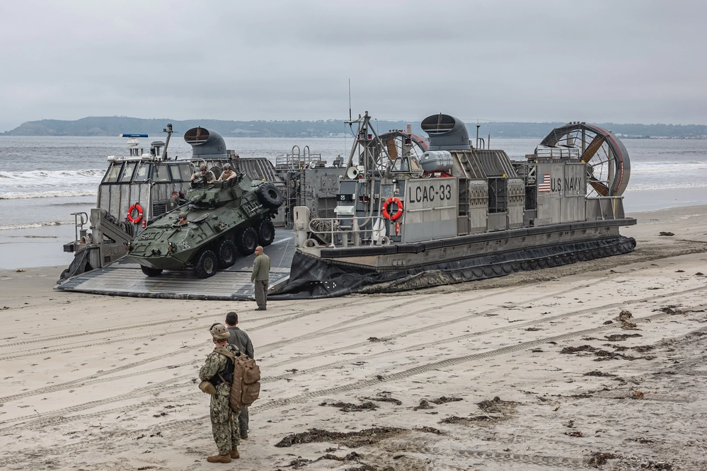 Naval Beach Group Amphibious Forces Commemorate D-Day’s 80th ...