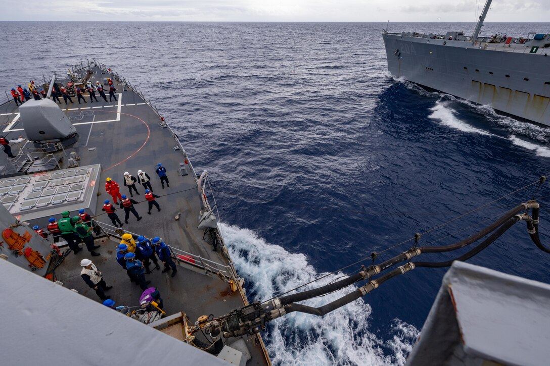 USS Higgins (DDG 76) Conducts a RAS with USNS Rappahannock in support ...
