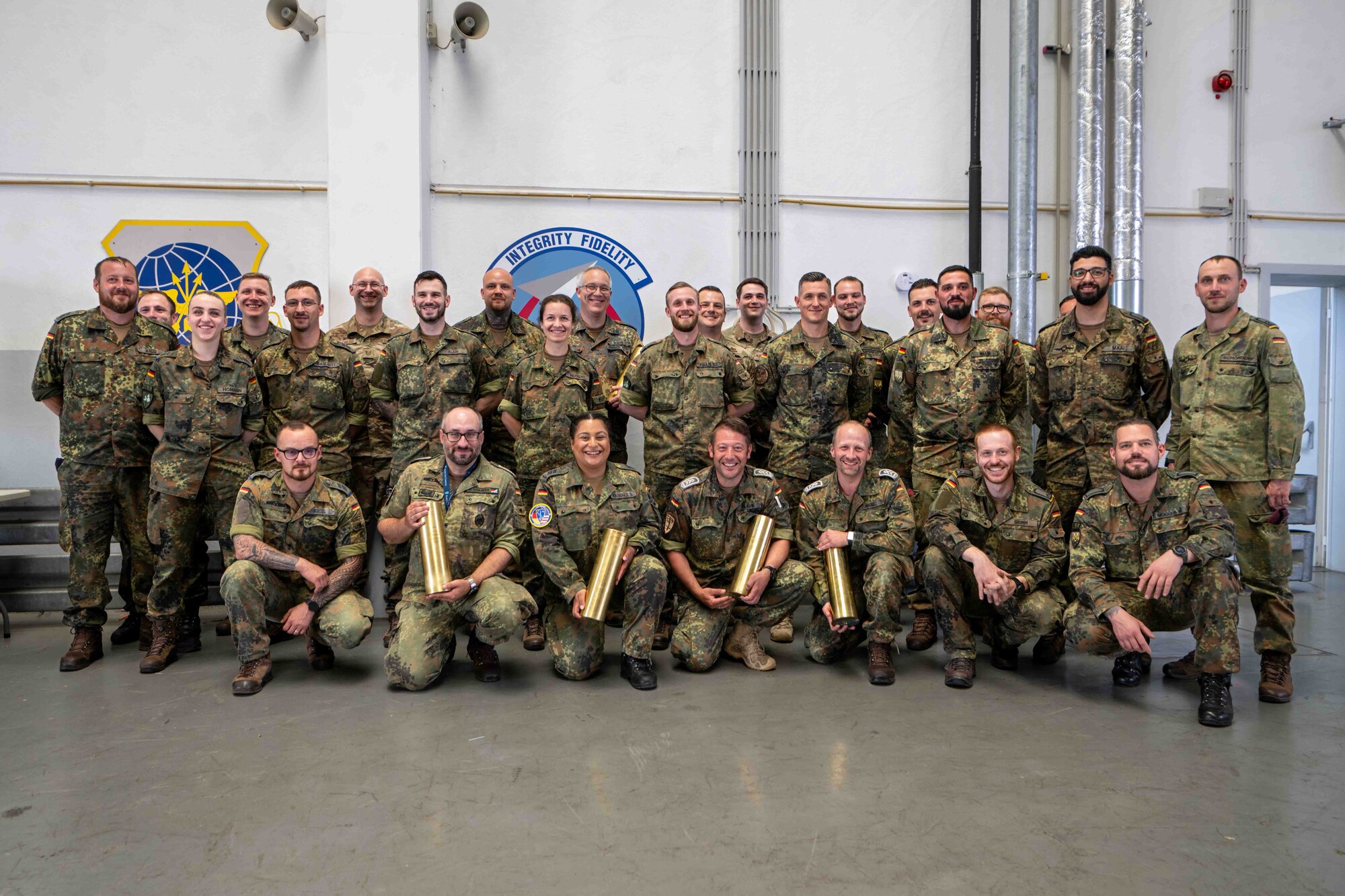 52nd FW and 726th AMS present tokens of appreciation to Bundeswehr ...