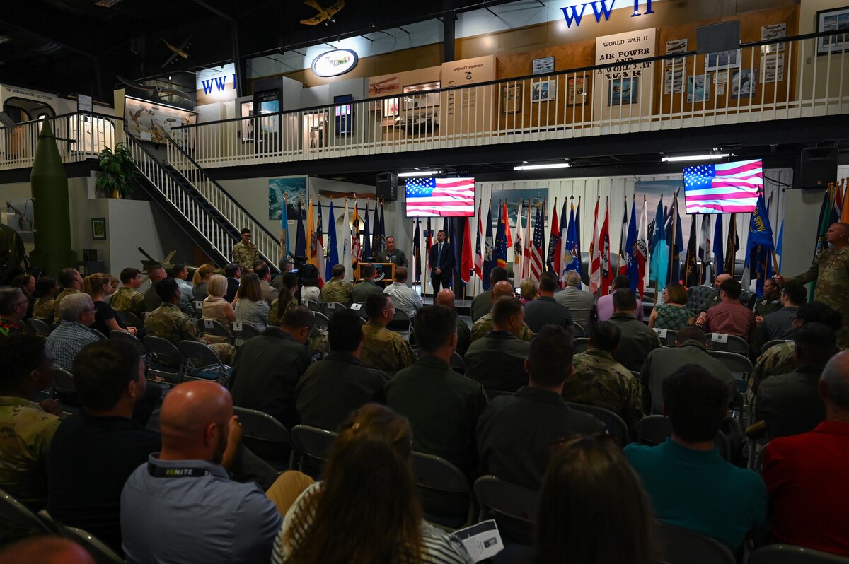 350th Spectrum Warfare Group change of command > 350th Spectrum Warfare ...