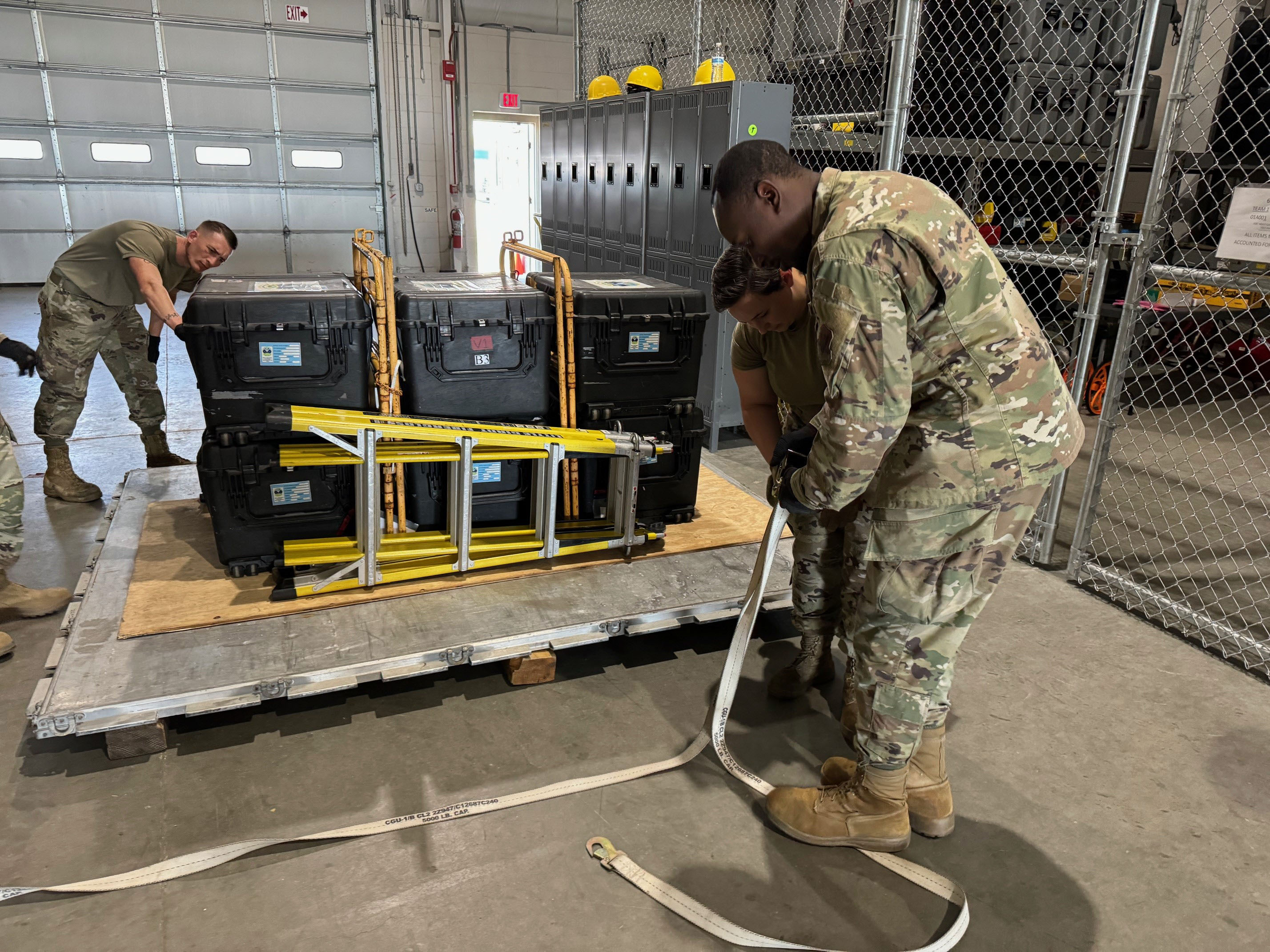 102nd Intelligence Wing Airmen conduct pallet-building training > 102nd ...