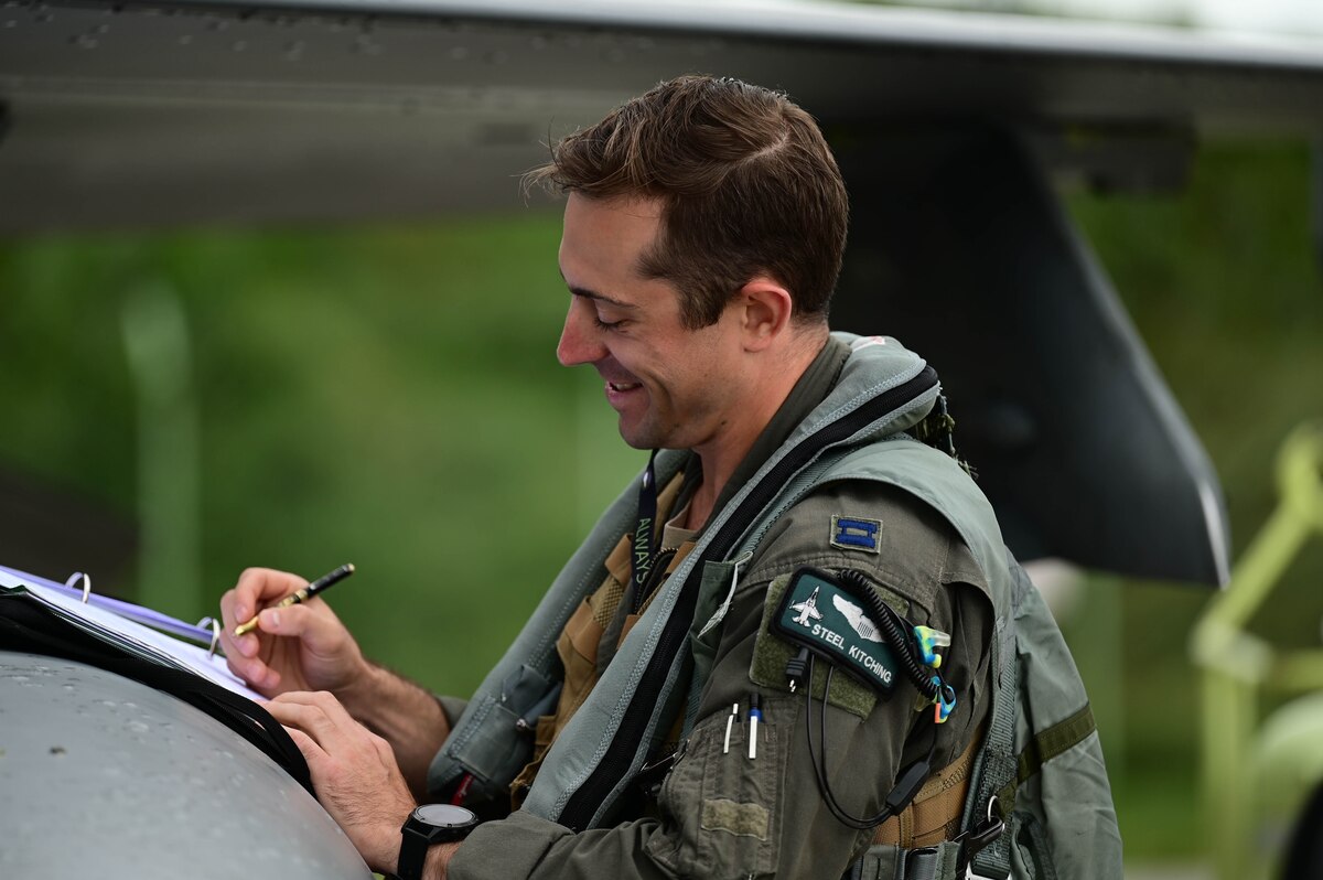 Aviano Air Base Home Page