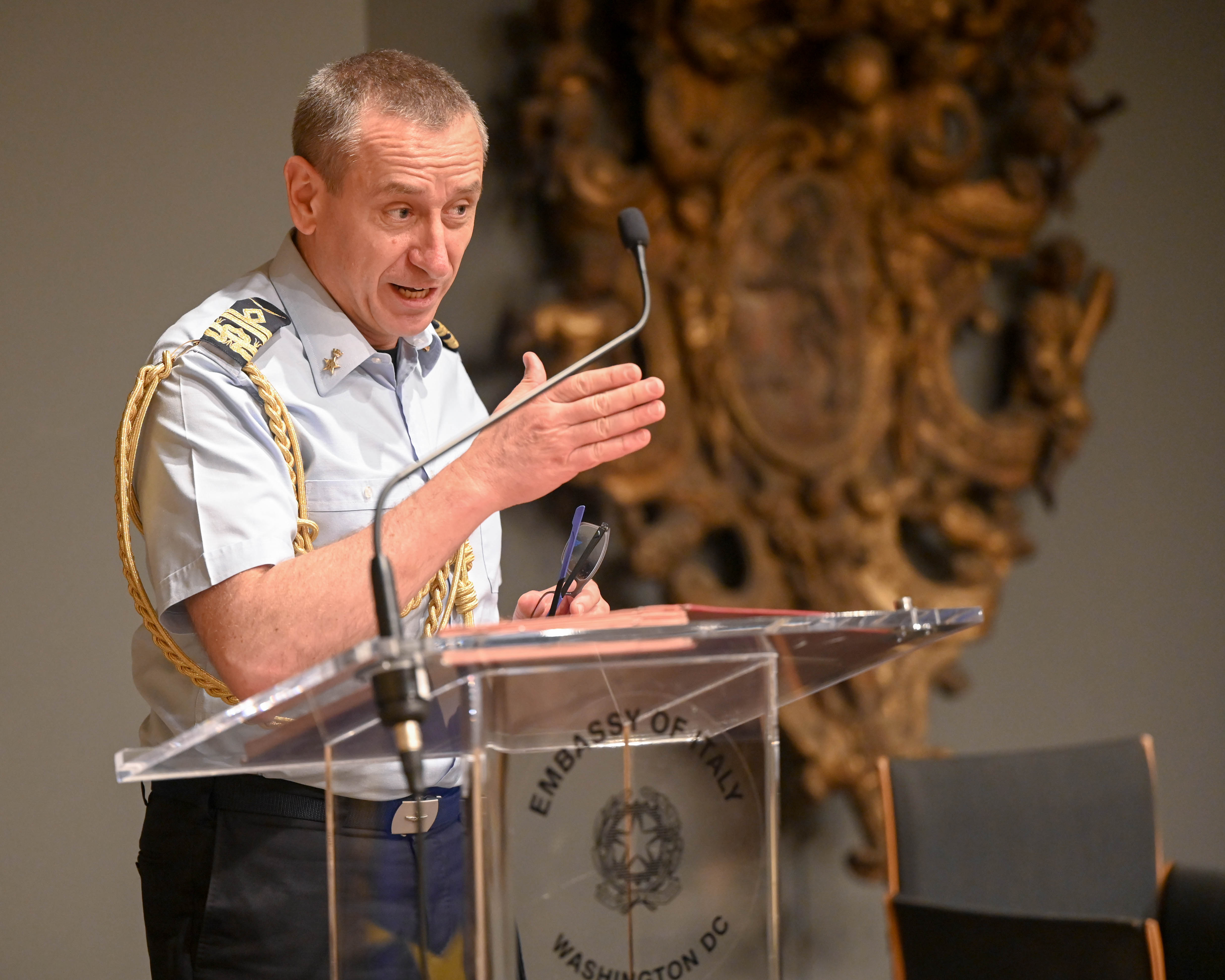 Contingency response airman receives the national Commemorative Cross ...