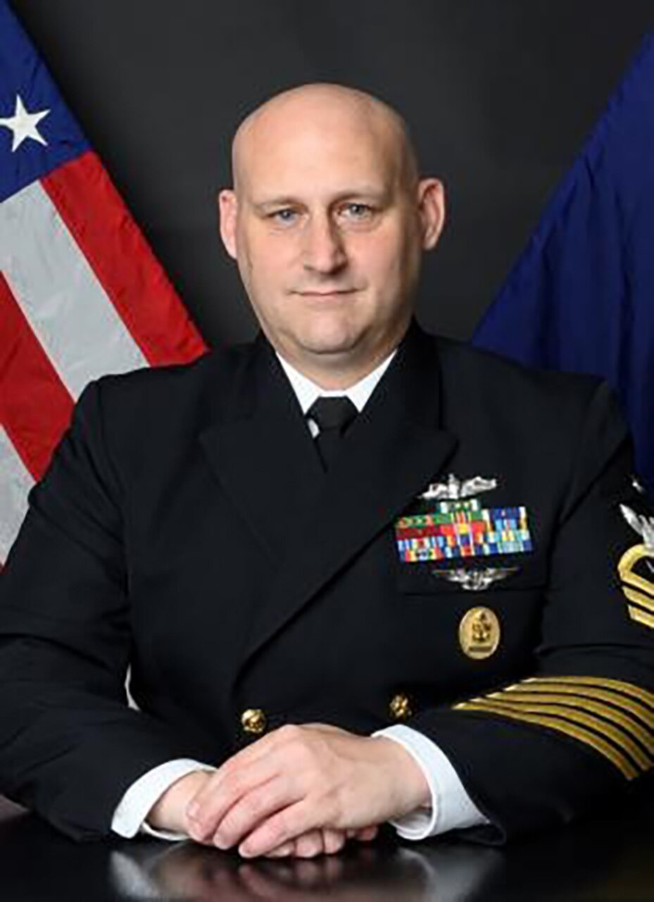 csc > Commander, Navy Region Southwest > Bio Detail