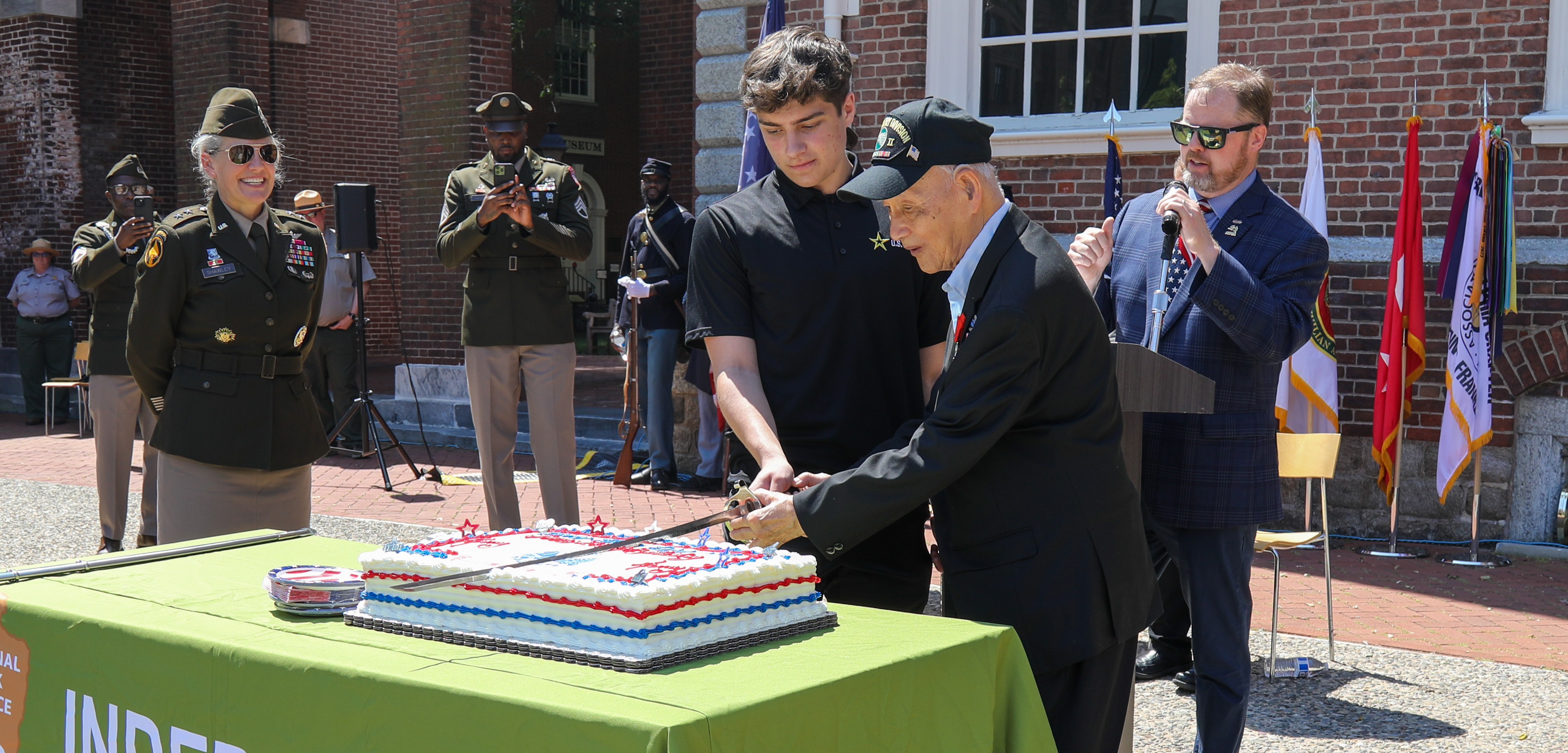 Army Reserve leader celebrates Flag Day, Army Birthday in Philadelphia ...