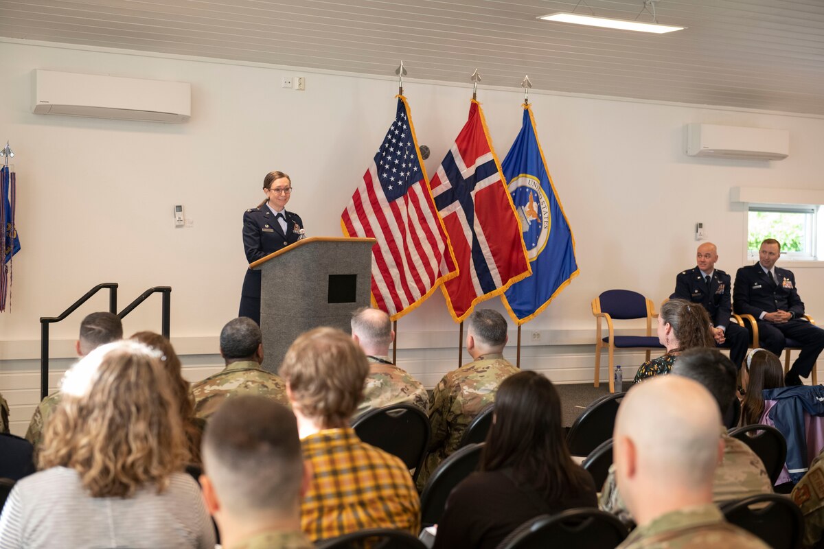 426th Air Base Squadron change of command > 501st Combat Support Wing ...