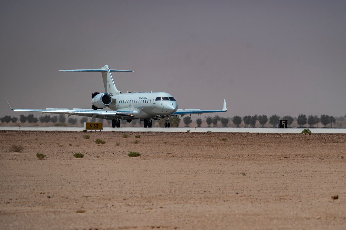 E-11A Aircraft play key role during humanitarian airdrops in Gaza > Air ...