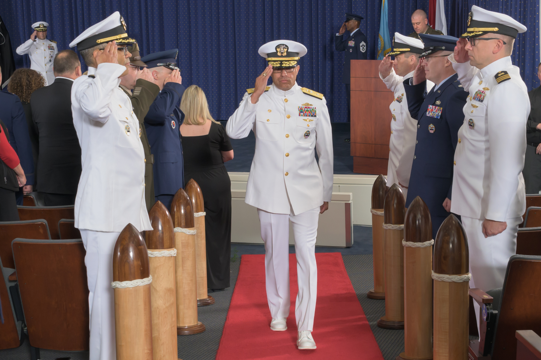 Navy admiral assumes command of DLA Energy > Defense Logistics Agency ...