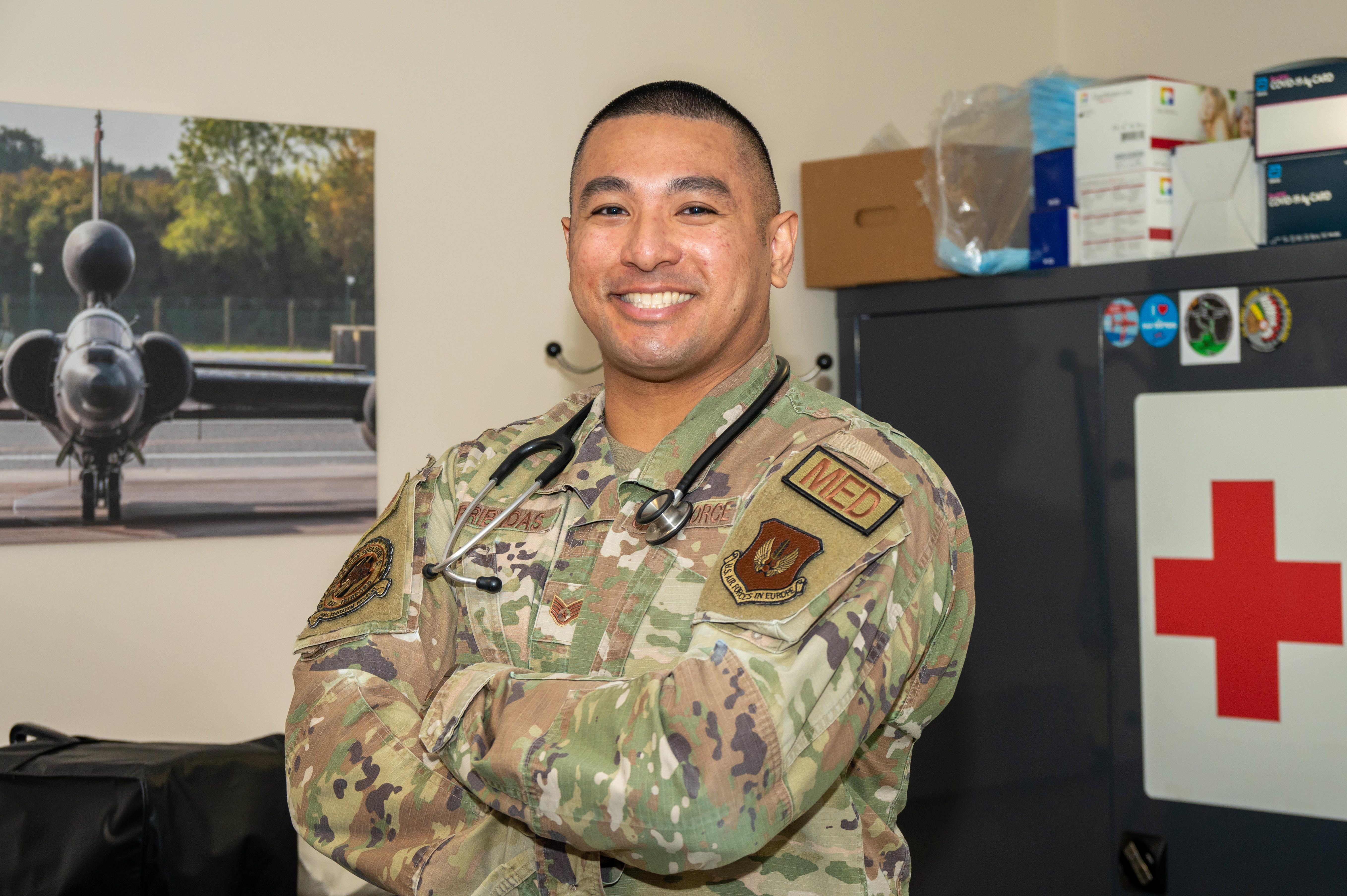From underdog to officer: An Airman’s journey to the Nurse Enlisted Commissioning Program > Air ...