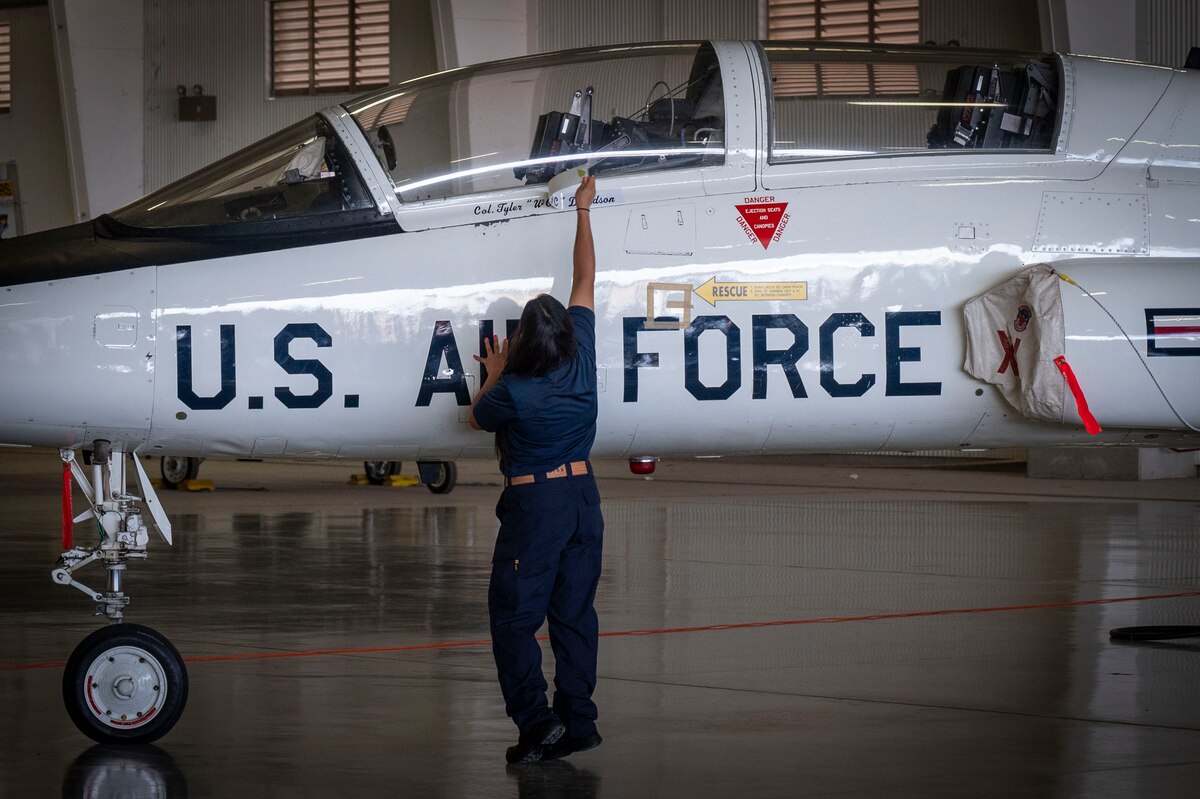 47th Flying Training Wing welcomes new commander > Laughlin Air Force ...