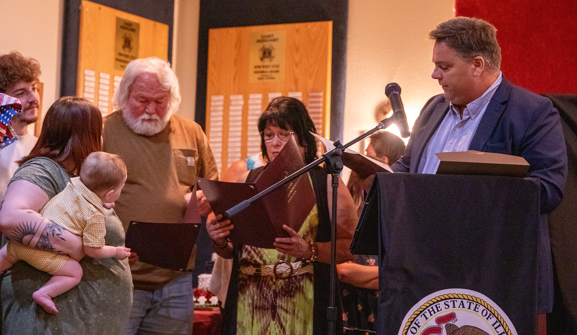 Highway 40 Through Casey Honors Fallen Illinois National Guard Soldier ...