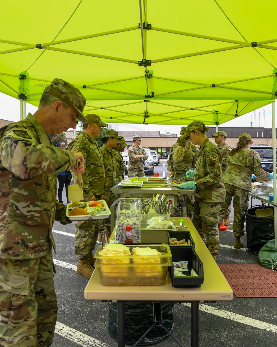 Airmen demonstrate expeditionary kitchen setup during Exercise Iron ...