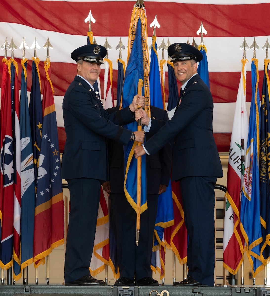 5th Bomb Wing welcomes new commander > Minot Air Force Base > Article Display