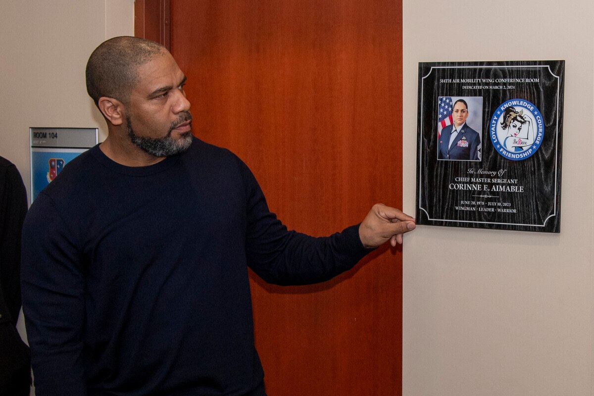 Wing unveils memorial plaque to Chief's family > March Air Reserve Base ...