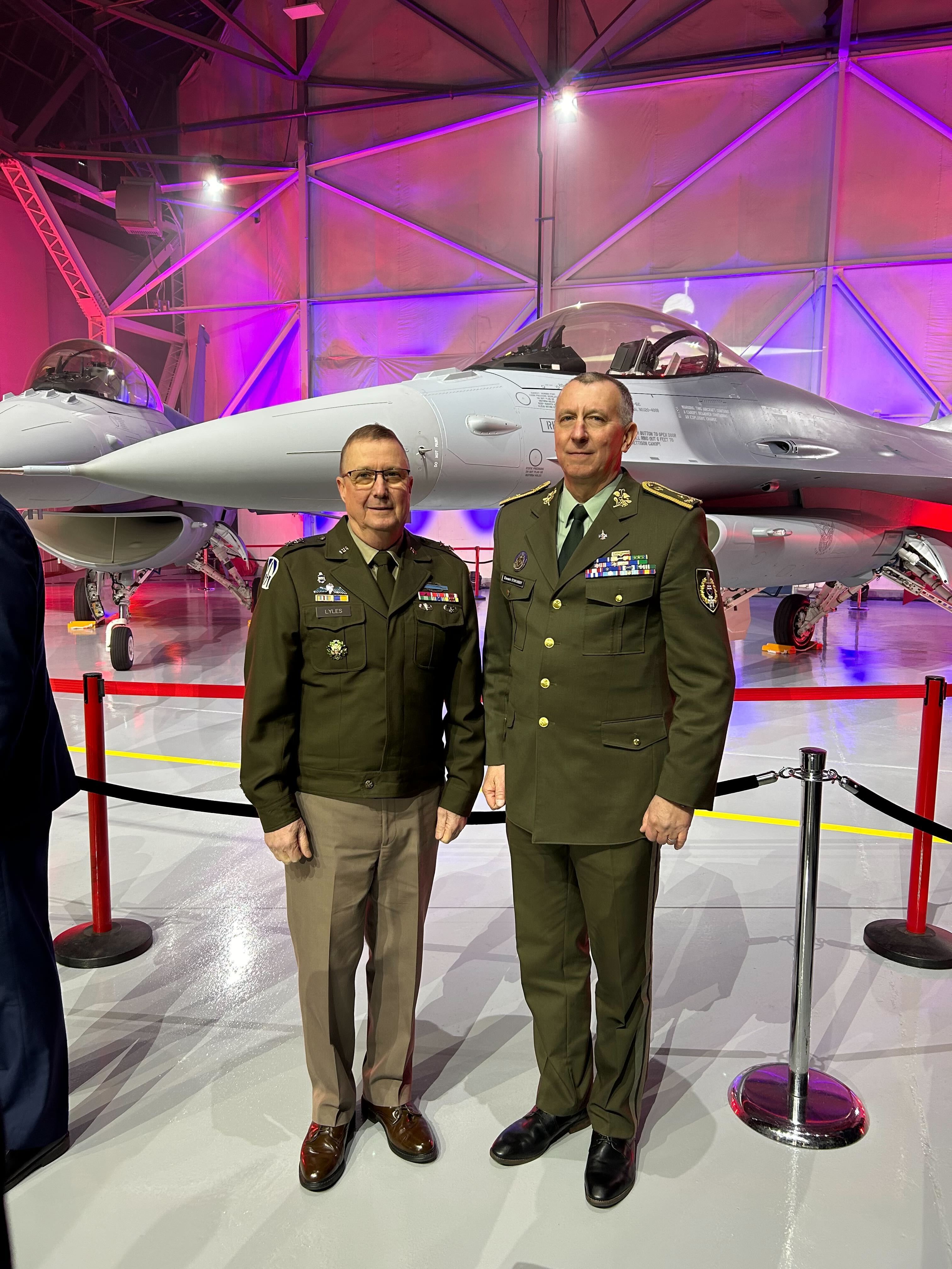 Indiana National Guard Partner Slovakia Receives F-16s > Air National ...