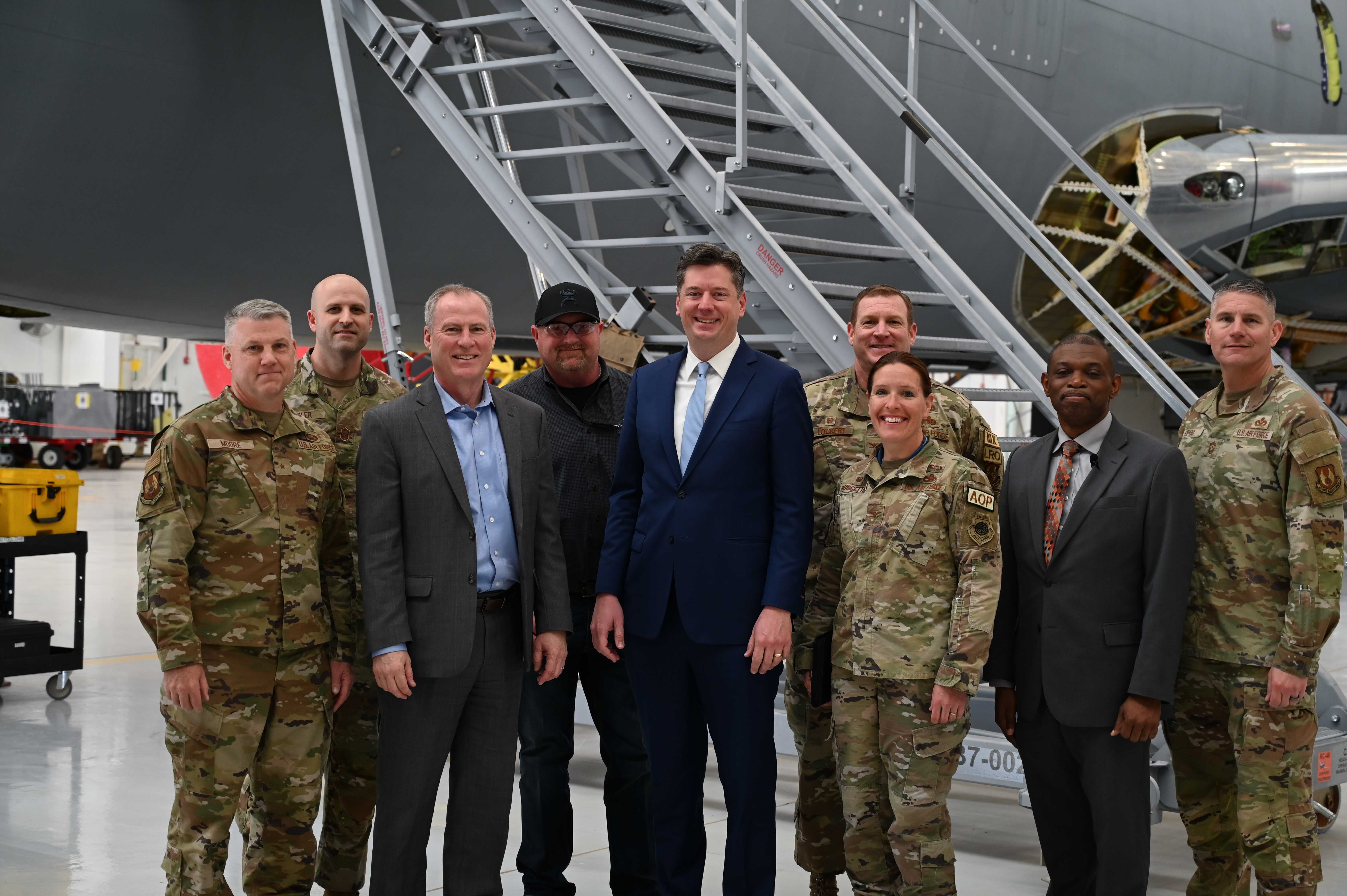 OKC Mayor and City Manager visit Tinker AFB > Tinker Air Force Base ...