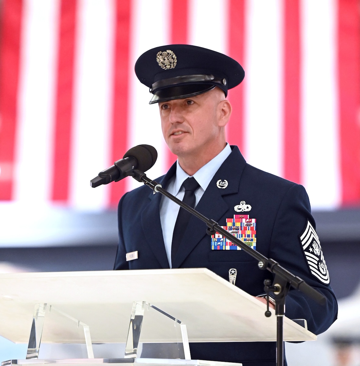 Flosi takes his place as the 20th Chief Master Sergeant of the Air ...