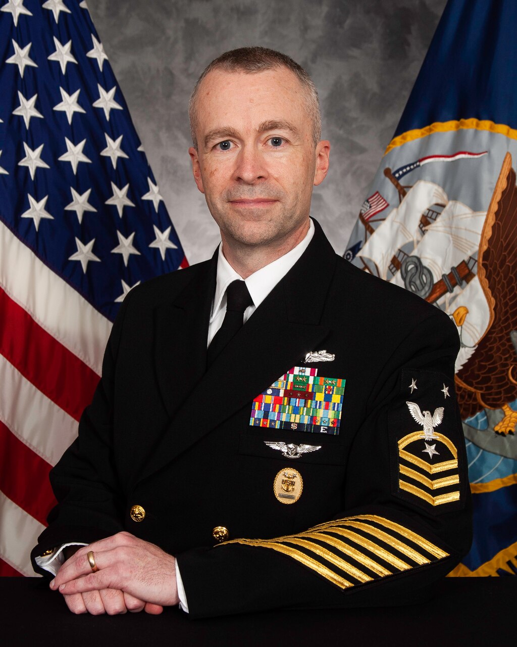 CMC > Commander, Navy Region Japan > Bio Detail
