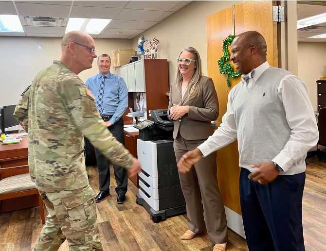 Brig. Gen. Raney visits Fort Novosel > Lyster Army Health Clinic > Articles