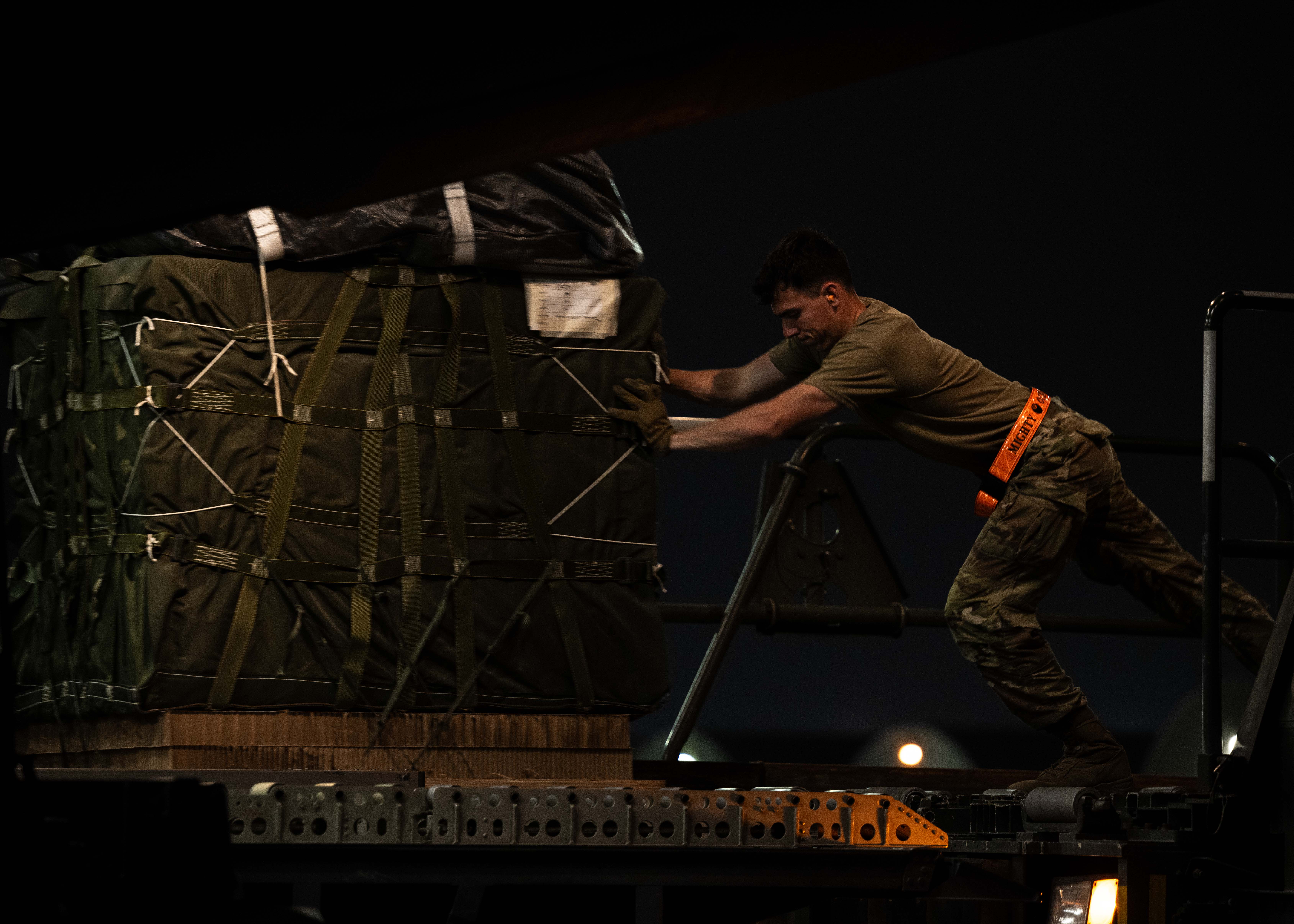 U.S. Central Command Conducts 13th Humanitarian Airdrop into Gaza > U.S ...