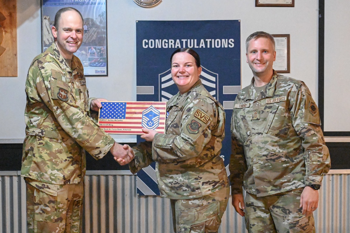 TLR celebrates senior master sergeants selects at release party ...