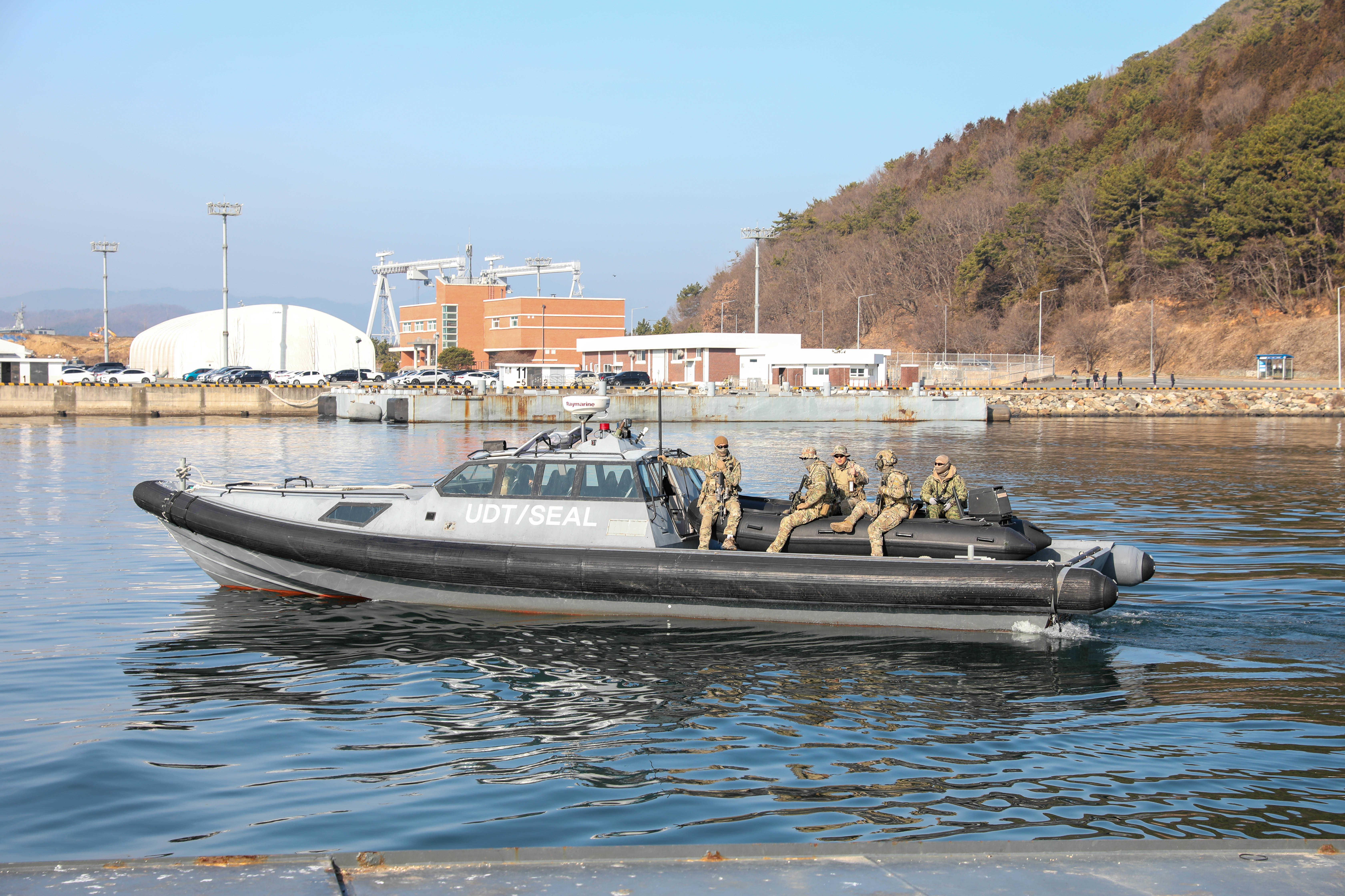 Republic of Korea Naval Special Warfare Flotilla Conduct Joint Training ...