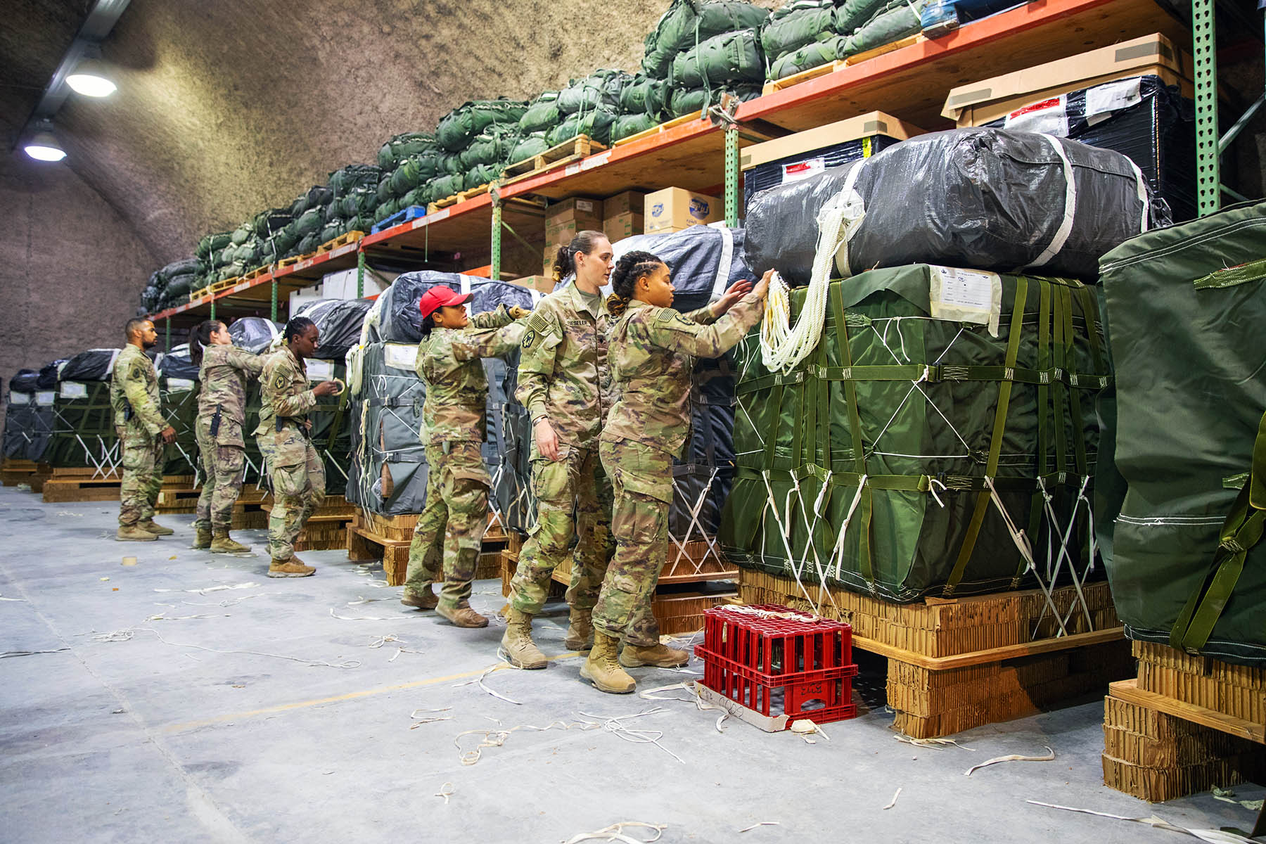 Rigging Parachutes | U.S. Department of War