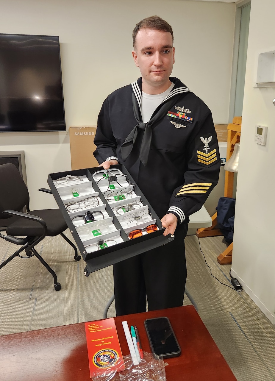 Naval Ophthalmic Readiness Activity (NORA) Provides Vision Readiness to ...