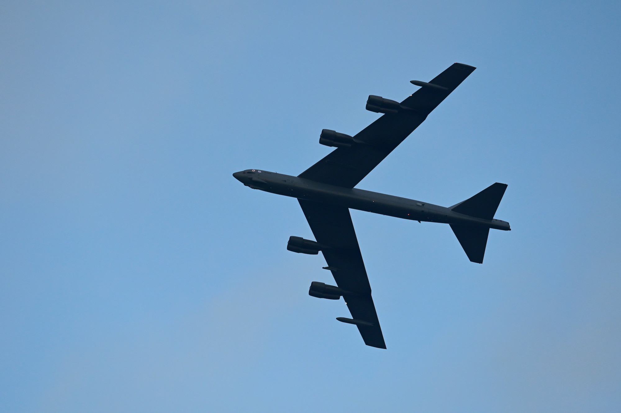 B-52s arrive in Diego Garcia for Bomber Task Force > 8th Air Force/J-GSOC > Article Display