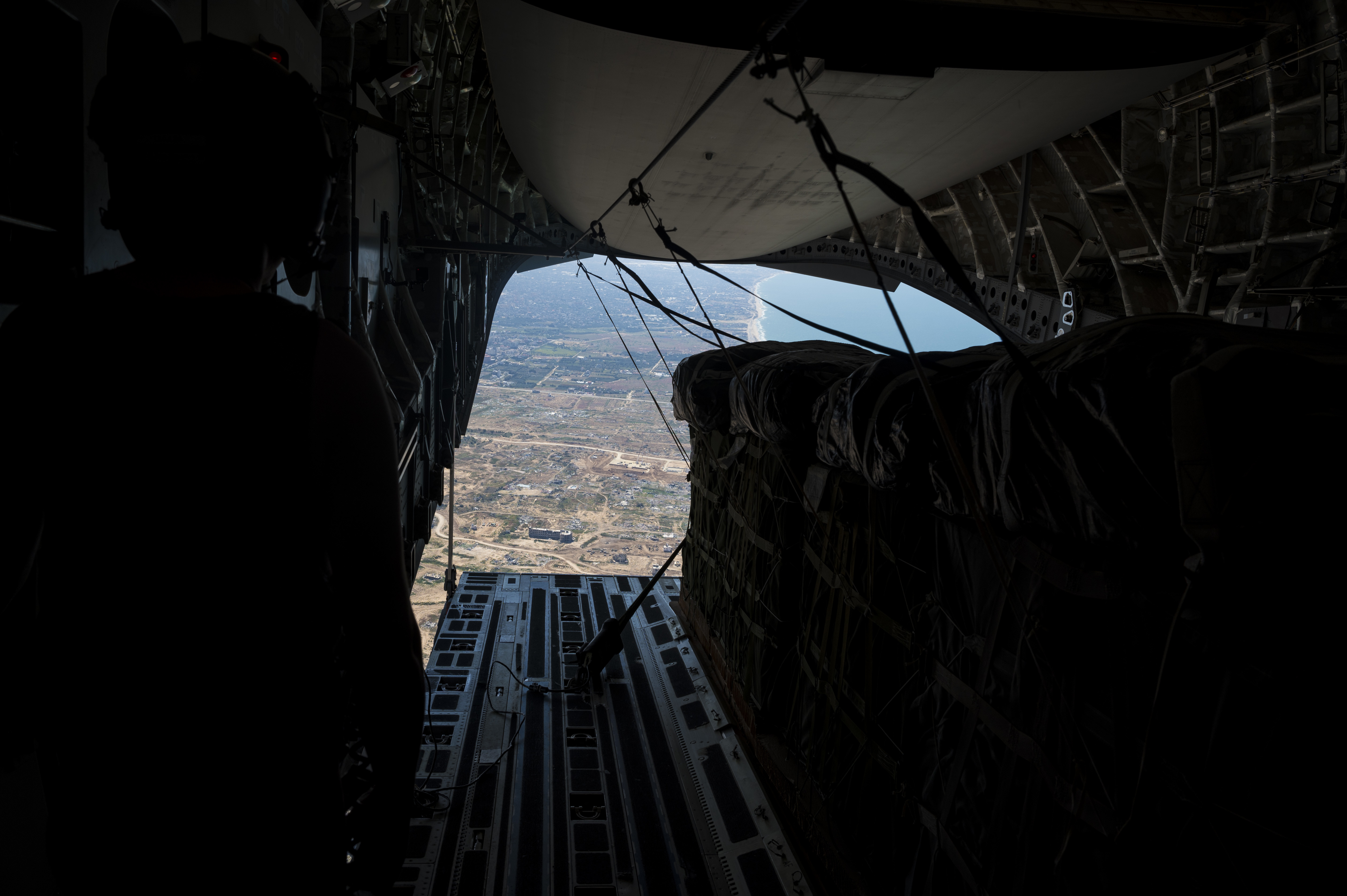 US Airmen, Soldiers airdrop humanitarian aid into Gaza