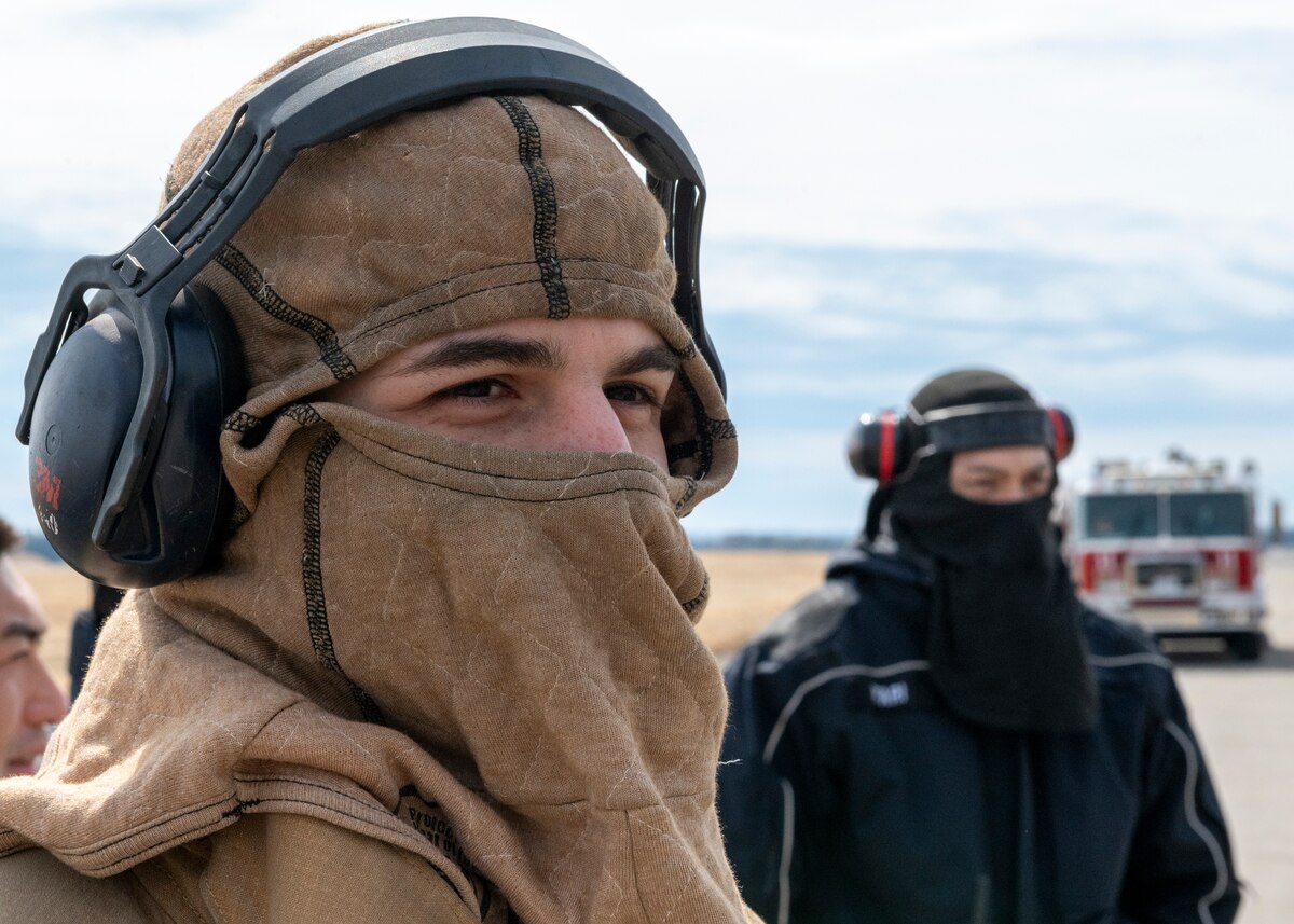 Yokota maintainers, firefighters train on C-5M Super Galaxy > Yokota ...