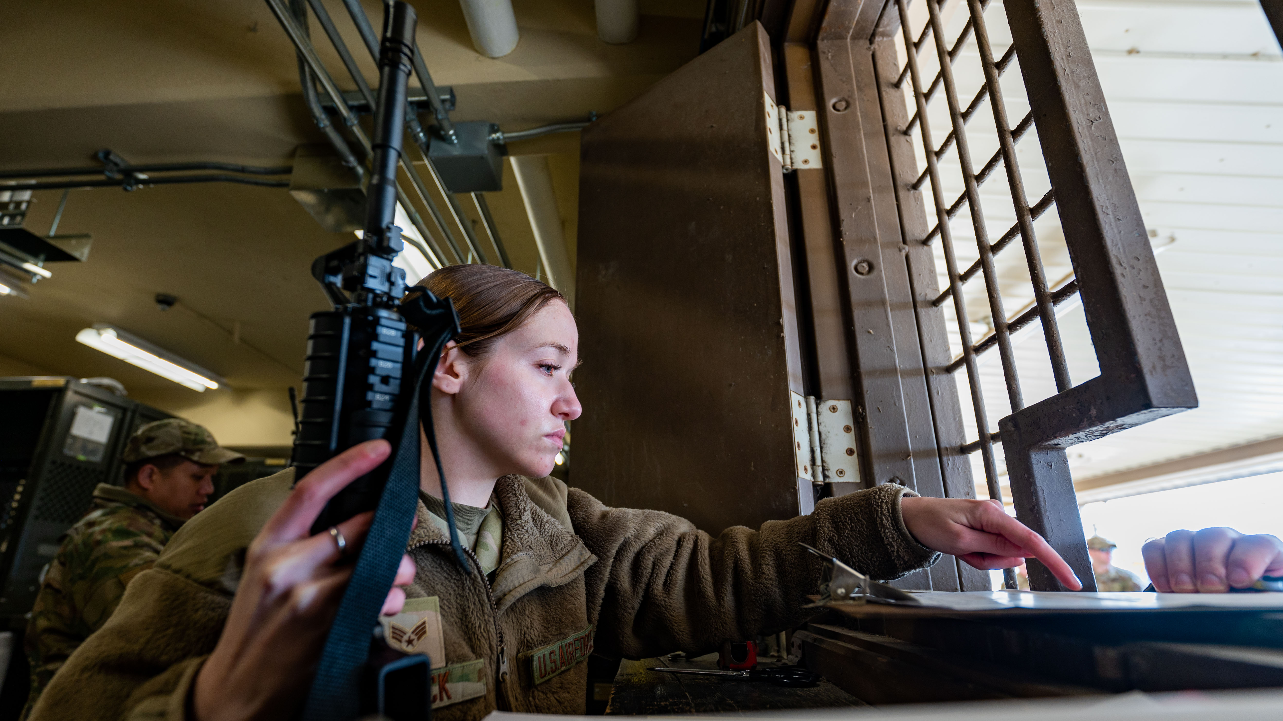 8th LRS GENARMS the Pack, ignites base defense mission > Pacific Air ...