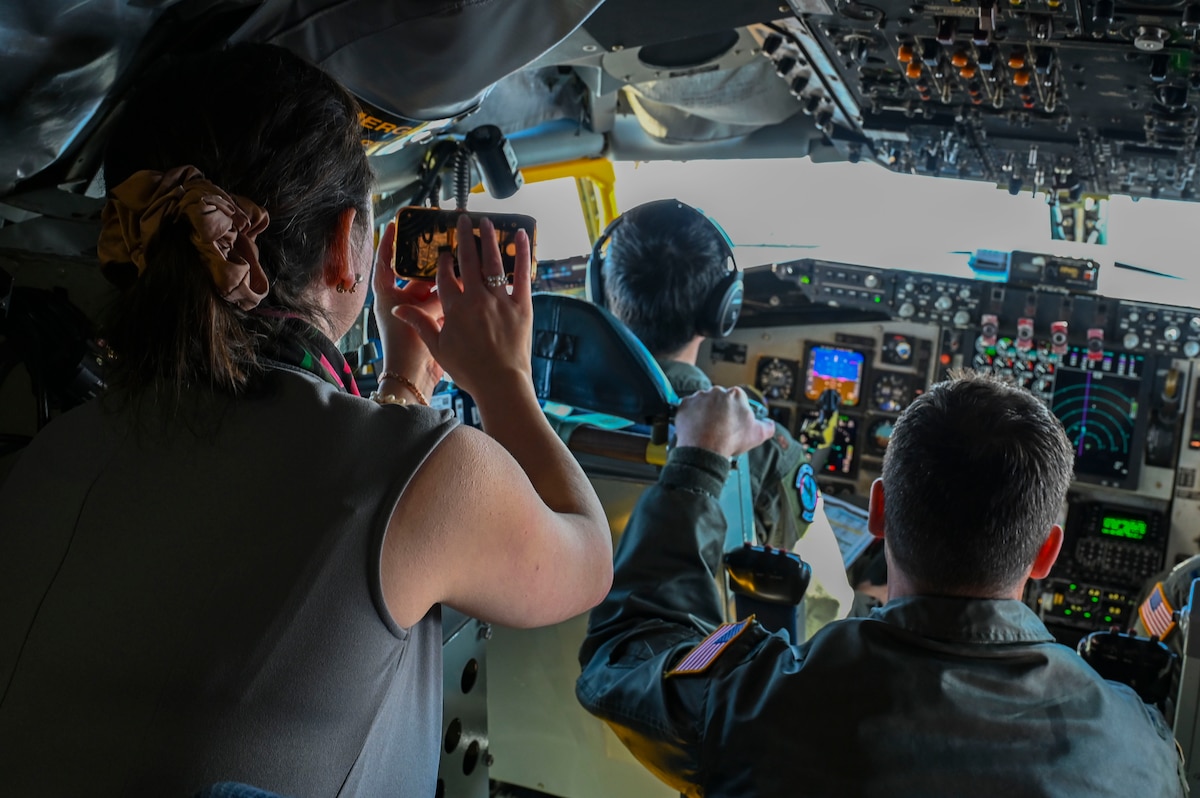 PHOTOS: Fairchild honorary commander orientation flight > Fairchild Air ...